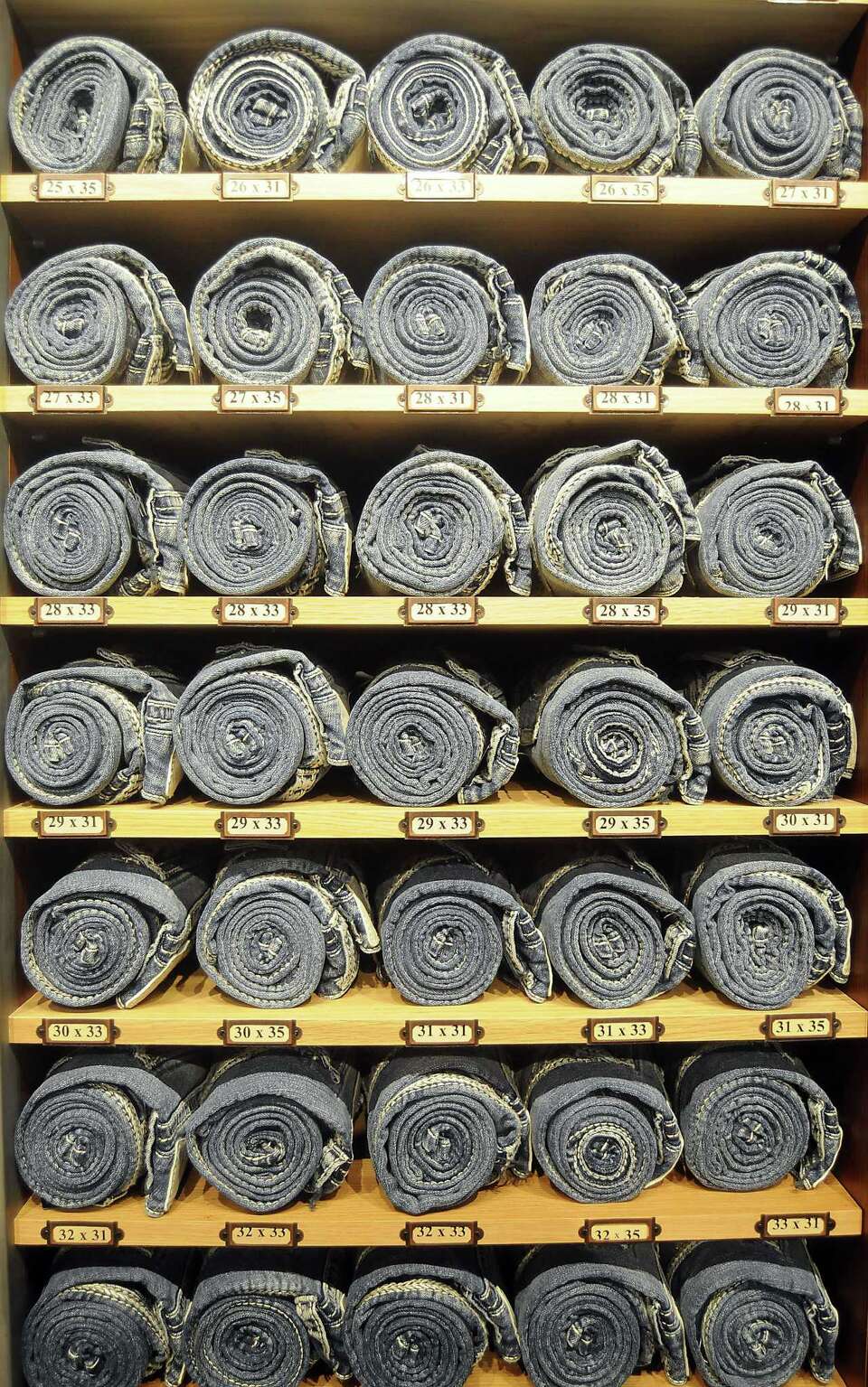 The Woodlands Mall gets a new denim store