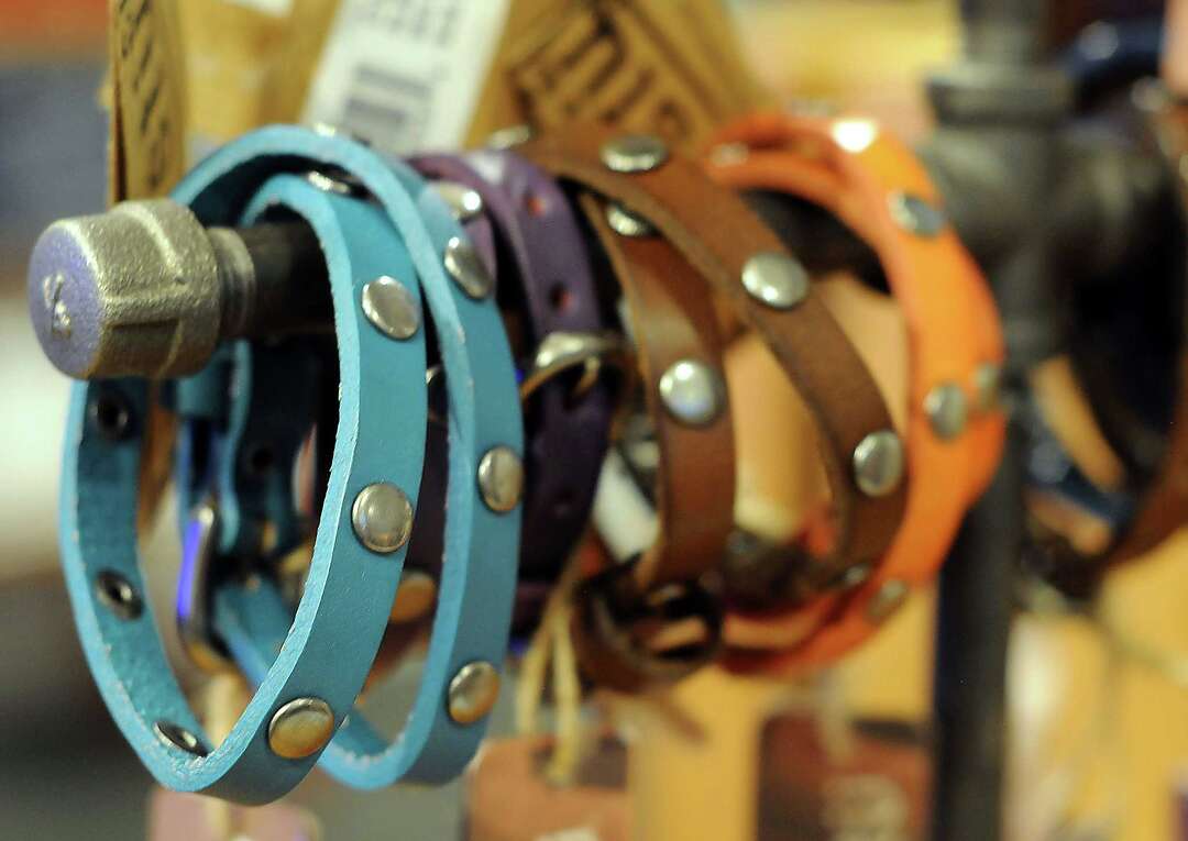 The Woodlands Mall gets a new denim store