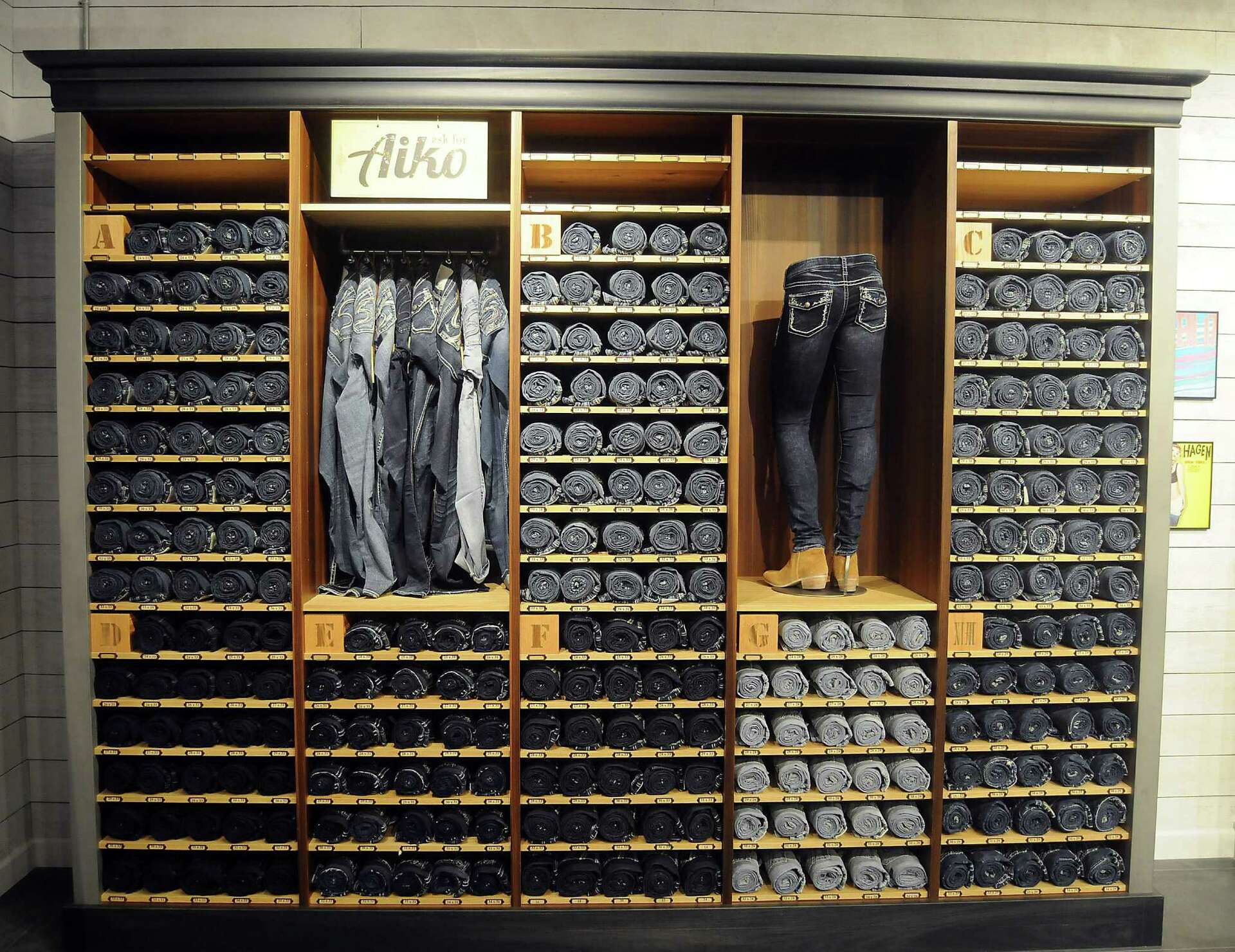 The Woodlands Mall gets a new denim store