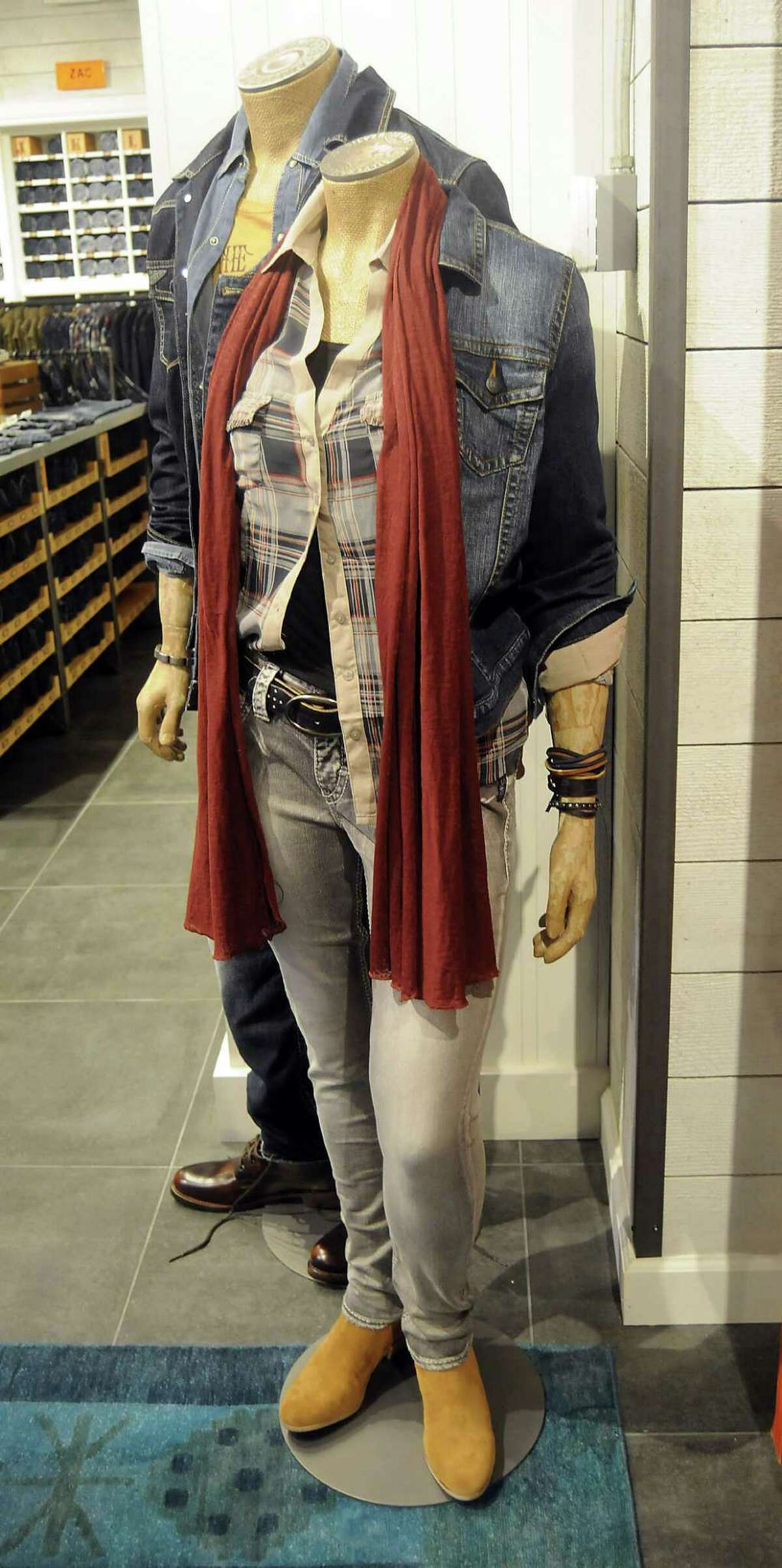 The Woodlands Mall gets a new denim store