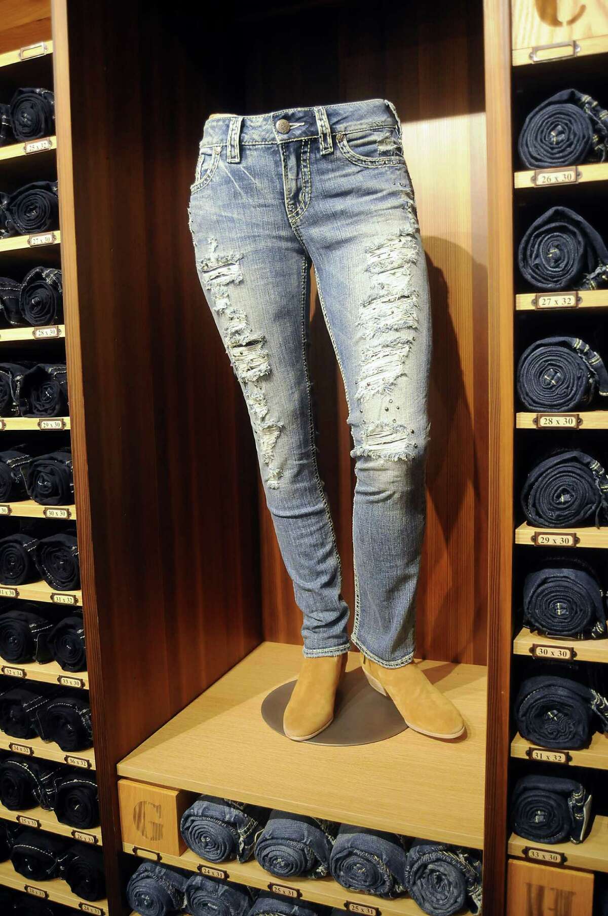 The Woodlands Mall gets a new denim store