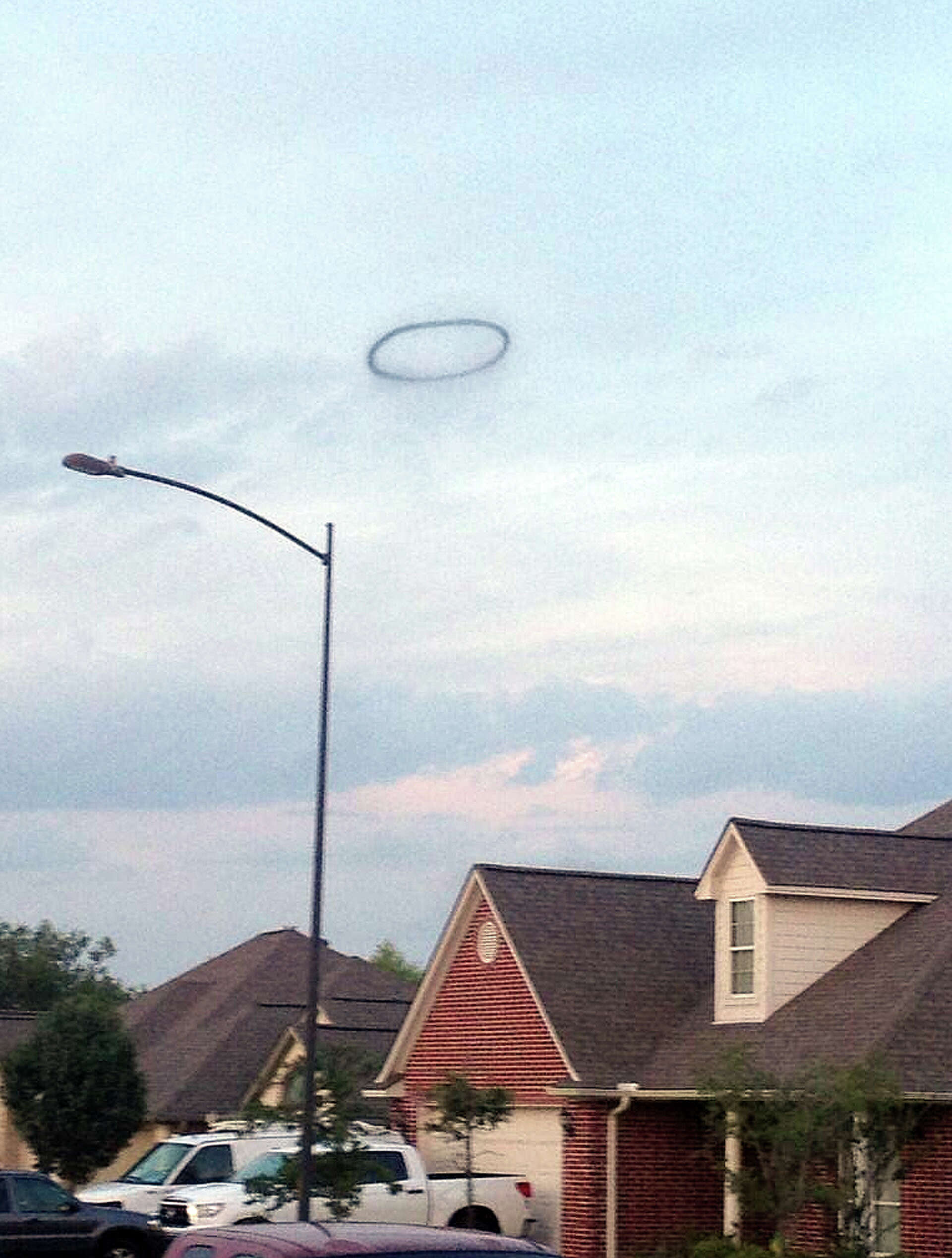 Giant smoke ring hovering over College Station causes stir