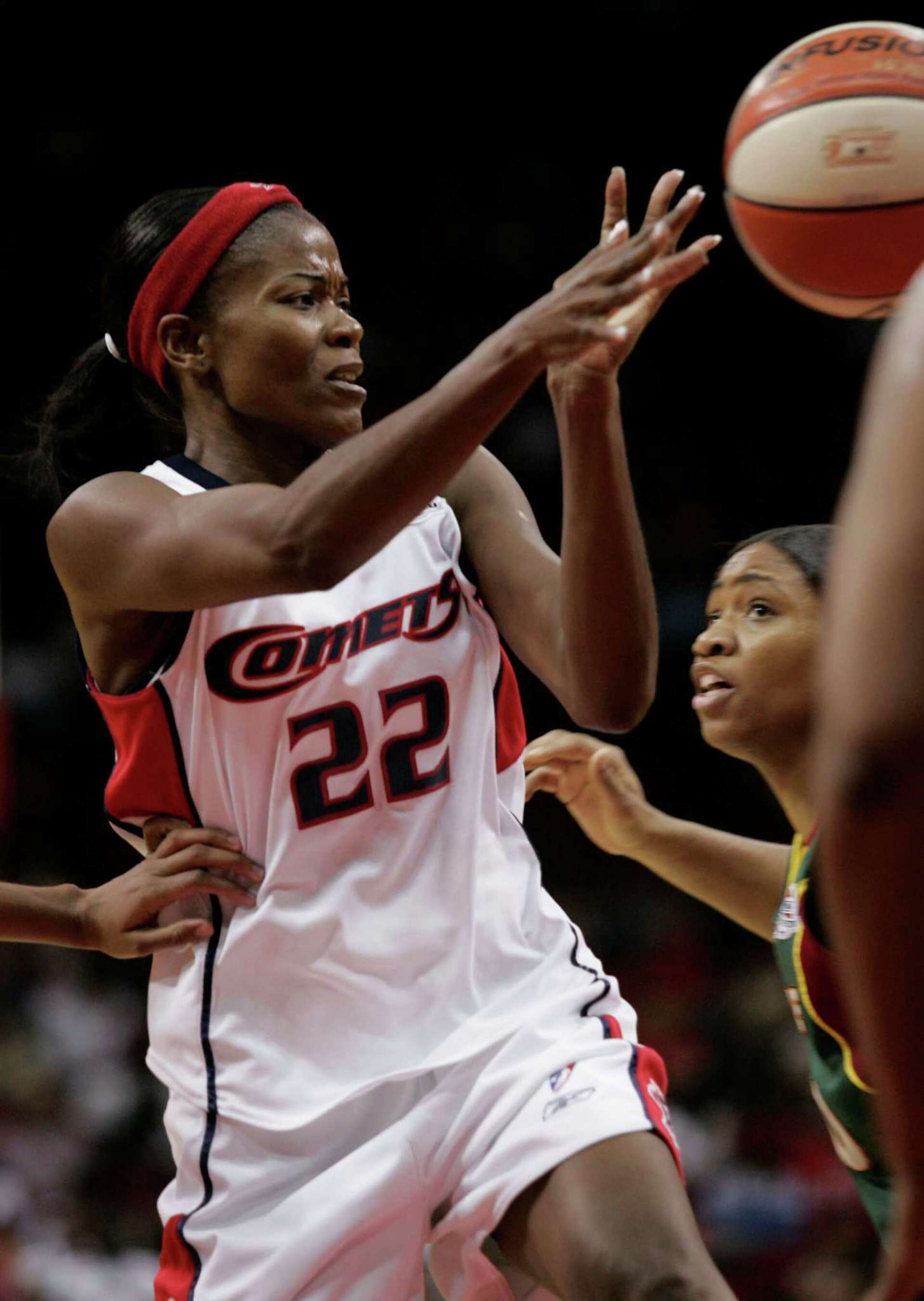 Sheryl Swoopes living her life in the spotlight