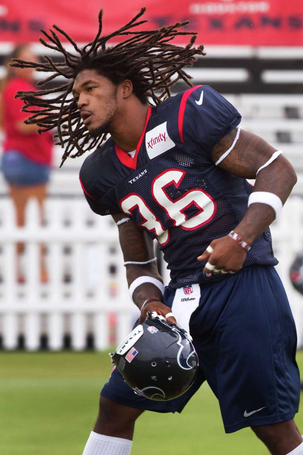 Texans rookie Swearinger impressive all around