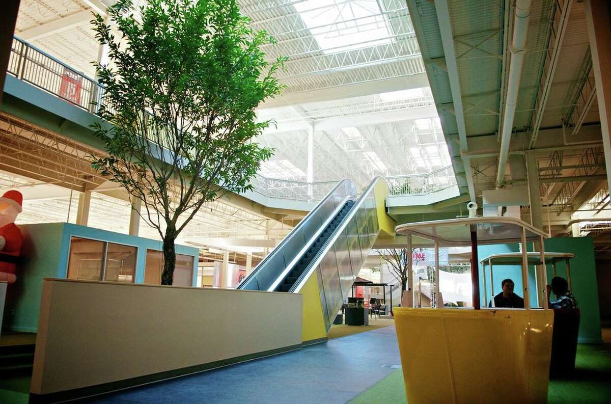 Best S.A. office perks