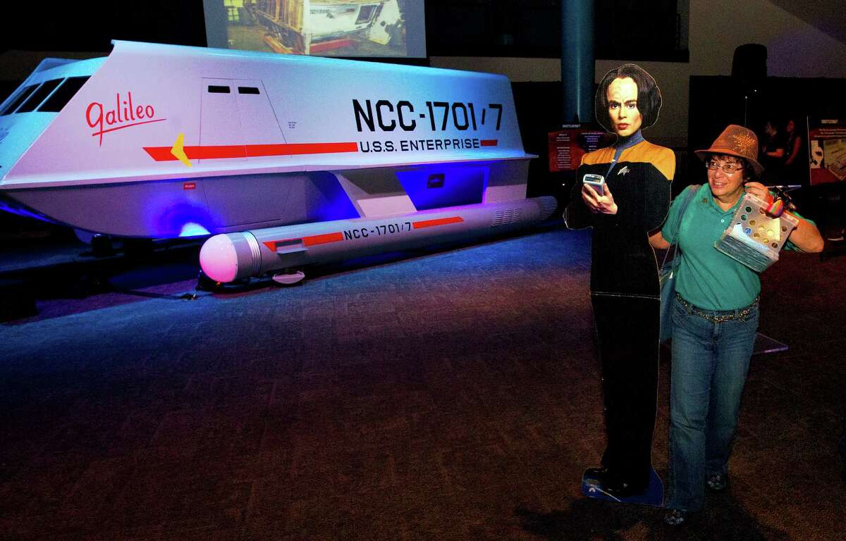 Restored 'Star Trek' shuttle unveiled for crowds in Houston