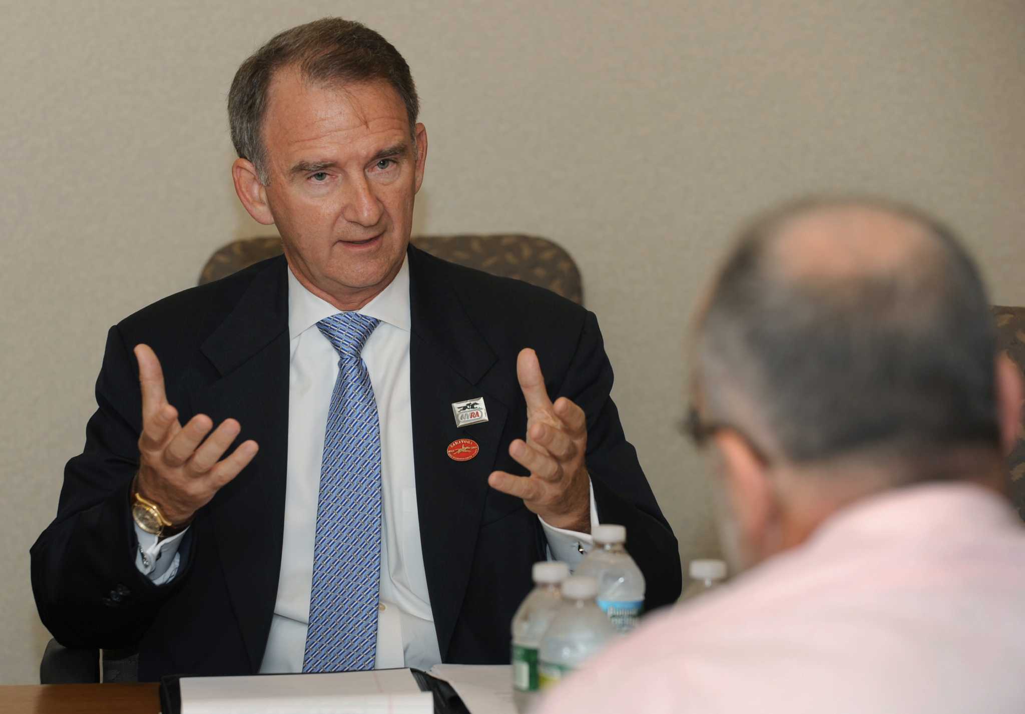 NYRA chief seeking help