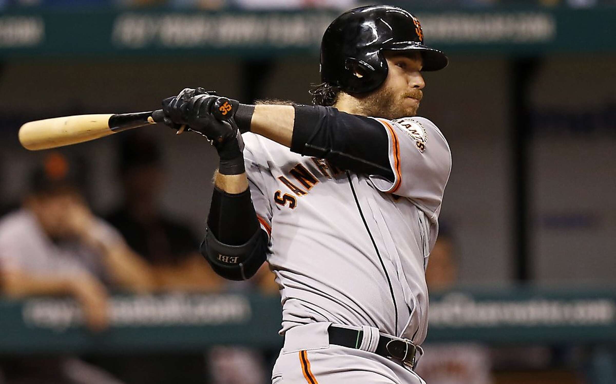 Belt's bat re-emerges to lift Giants over Rays