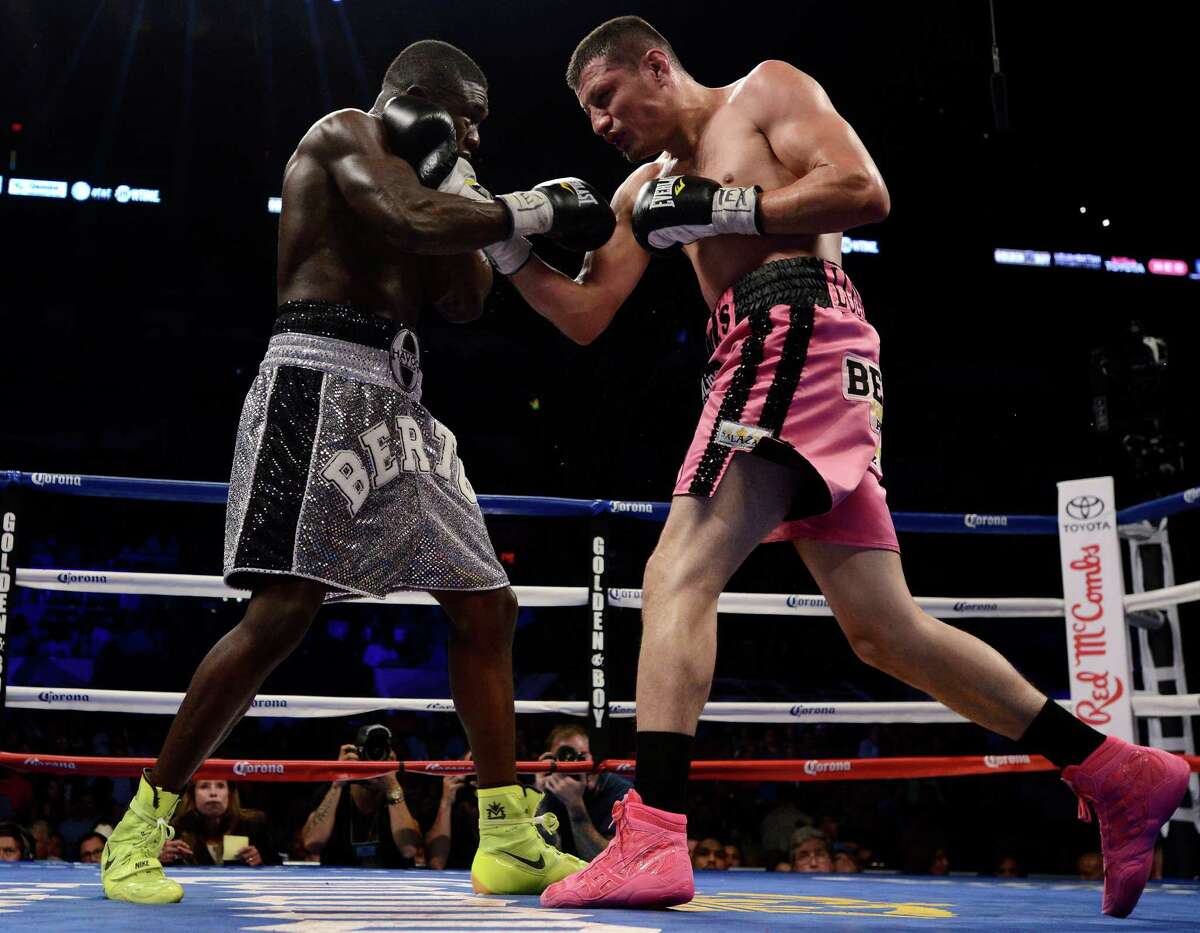 Weslaco's Figueroa unanimous champion at Knockout Kings II