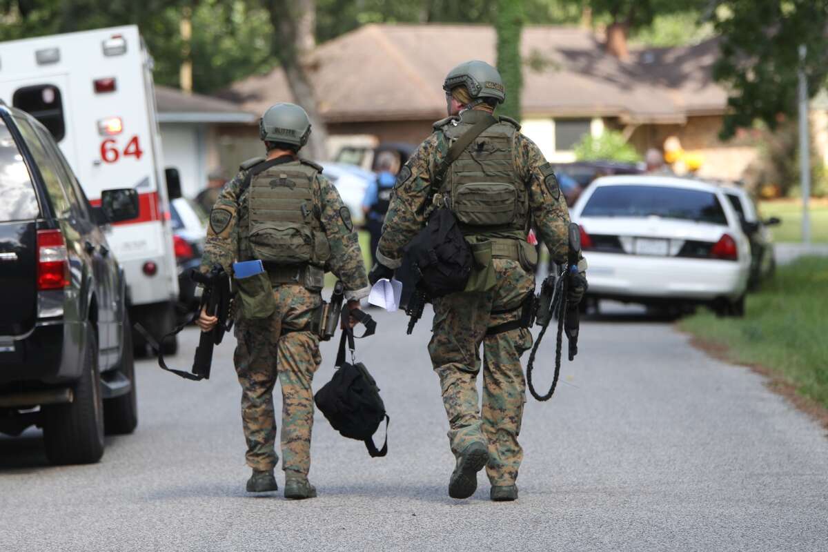 SWAT standoff ends peacefully in northeast Houston