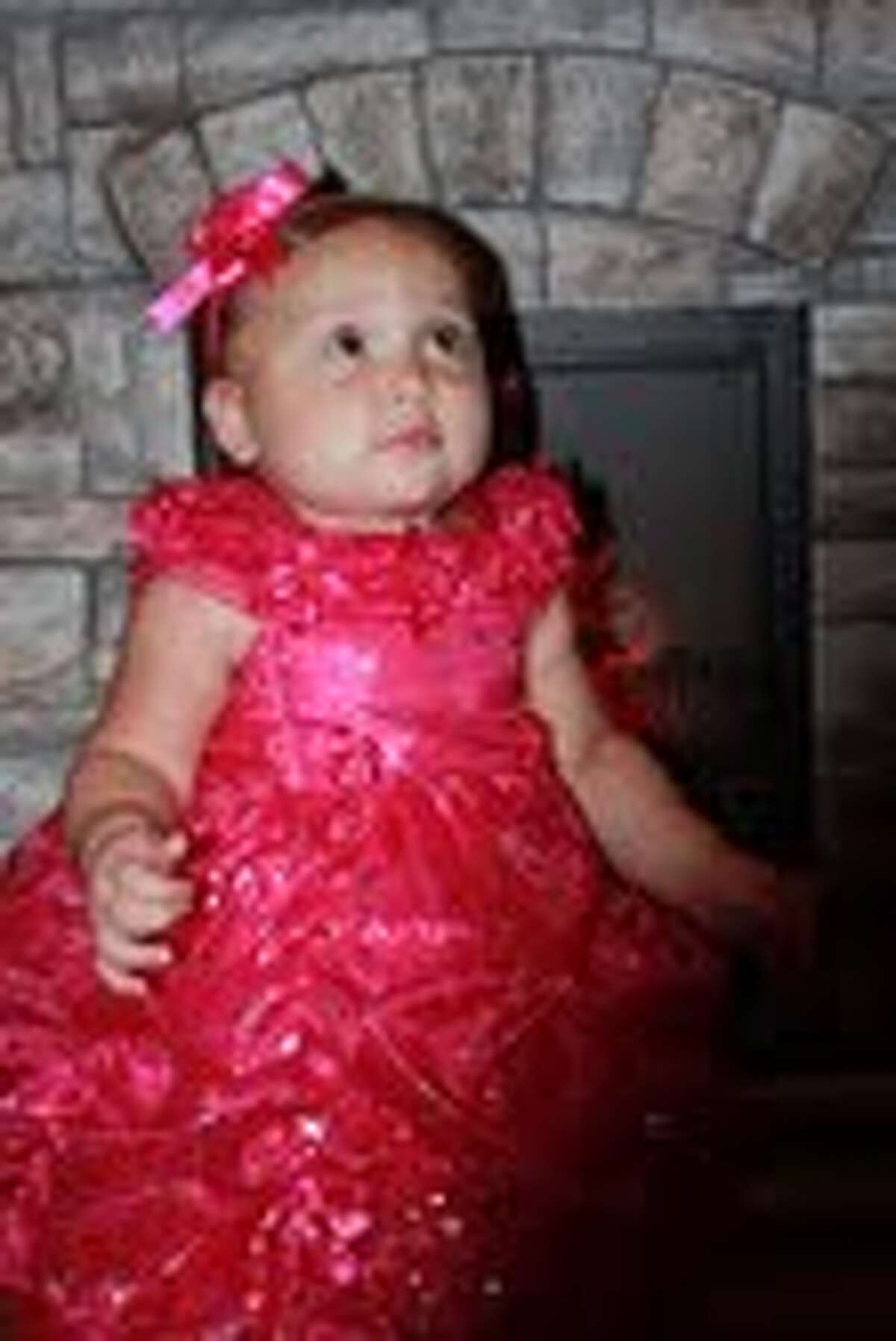 Toddlers, tiaras and puppy chow? Girls' beauty pageant to benefit ...