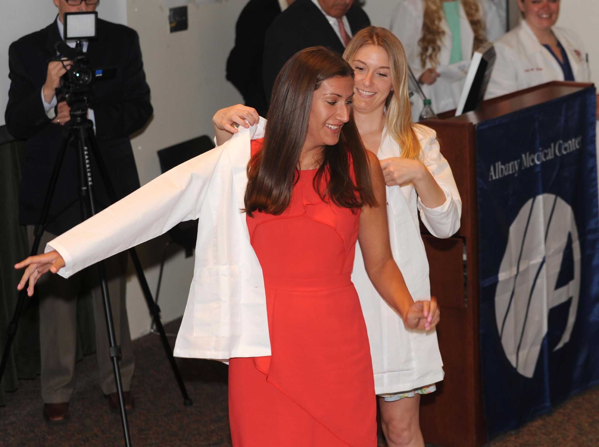 Photos: White Coat Ceremony for future doctors
