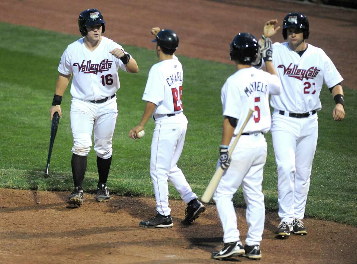 V'Cats' offense feels right at home again