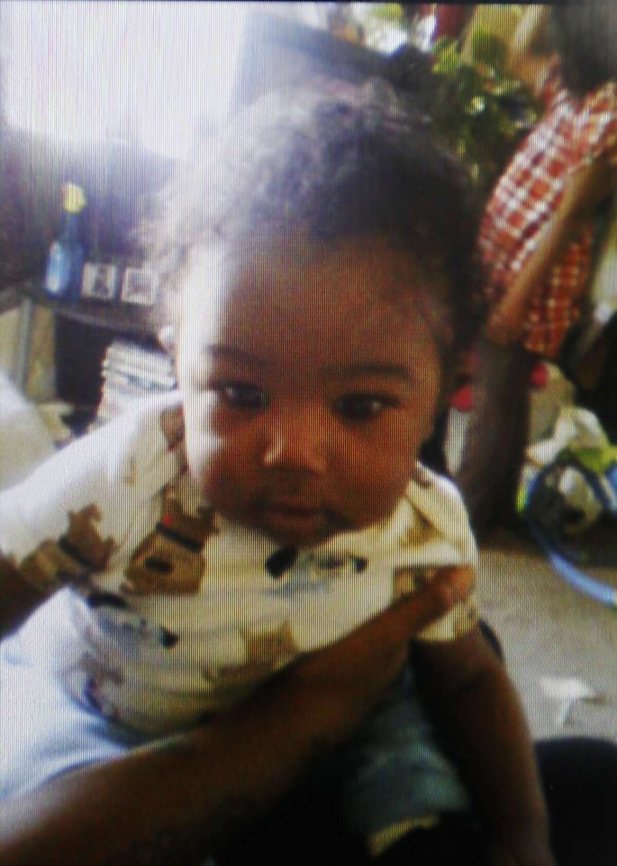 Father, baby son shot dead in Oakland