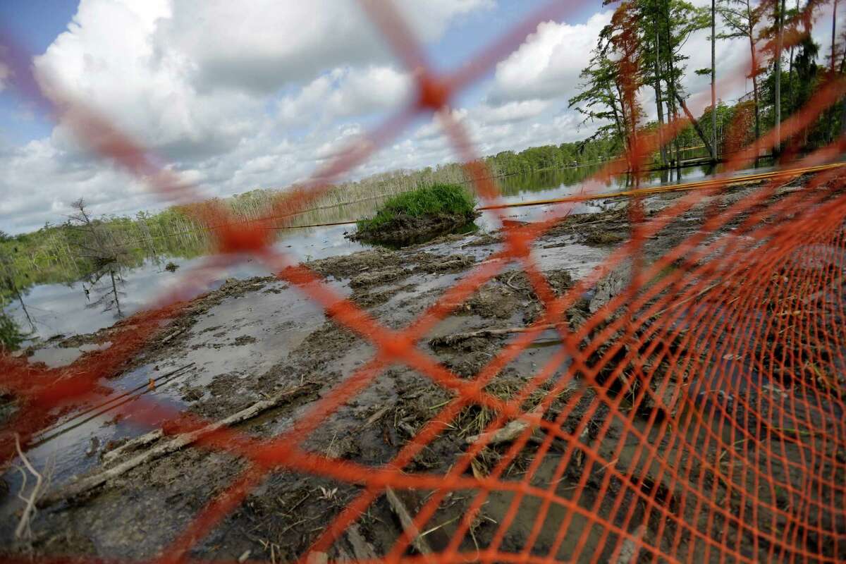 New seismic activity at huge sinkhole tied to Houston company