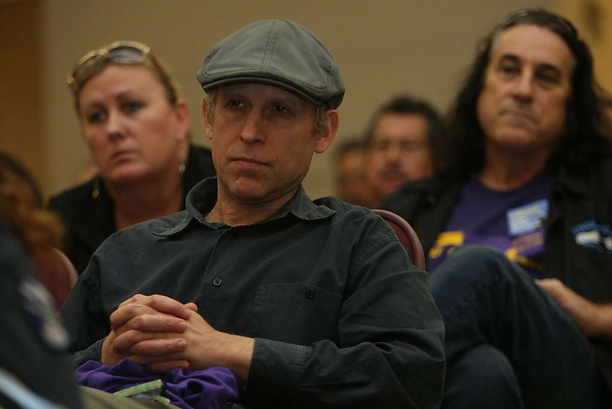 BART, unions $100 million apart in talks