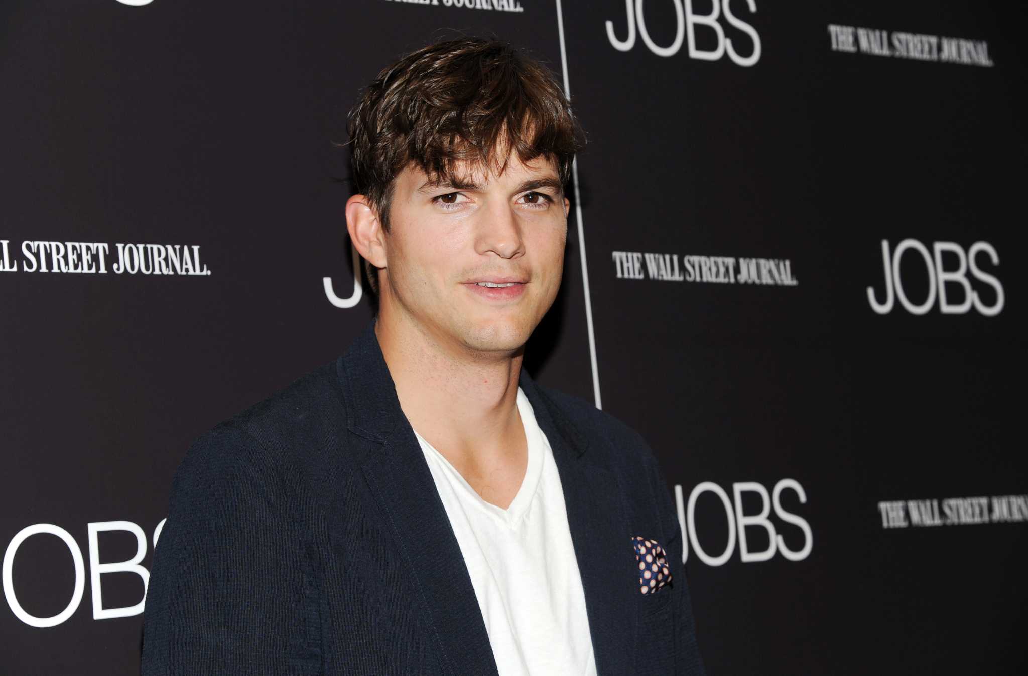 Kutcher: Better at keeping personal life private