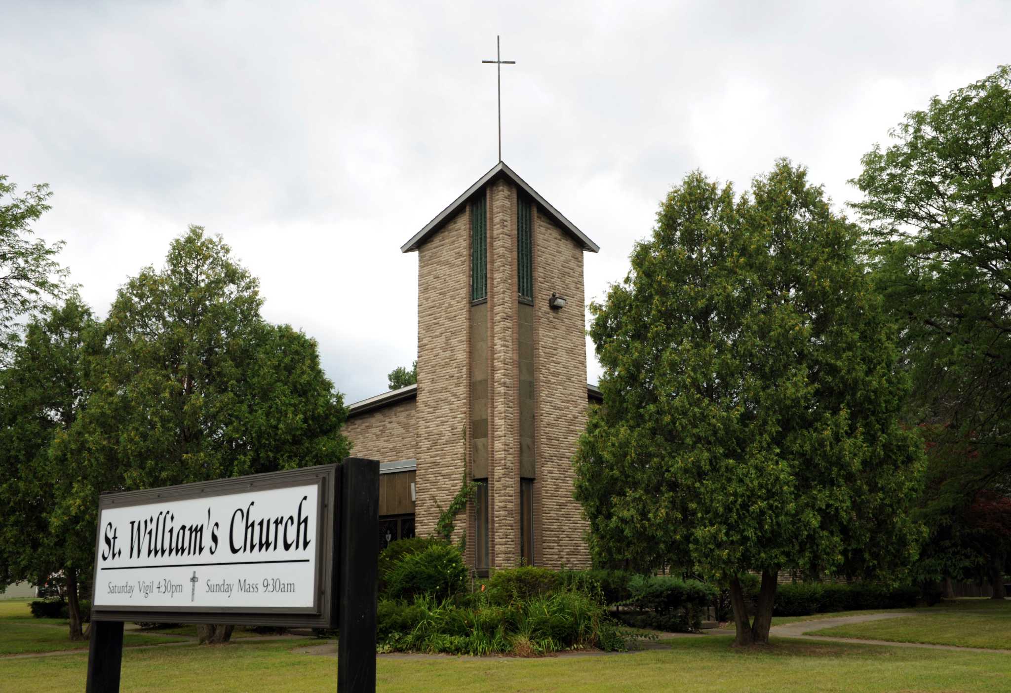 Worship to return to closed church