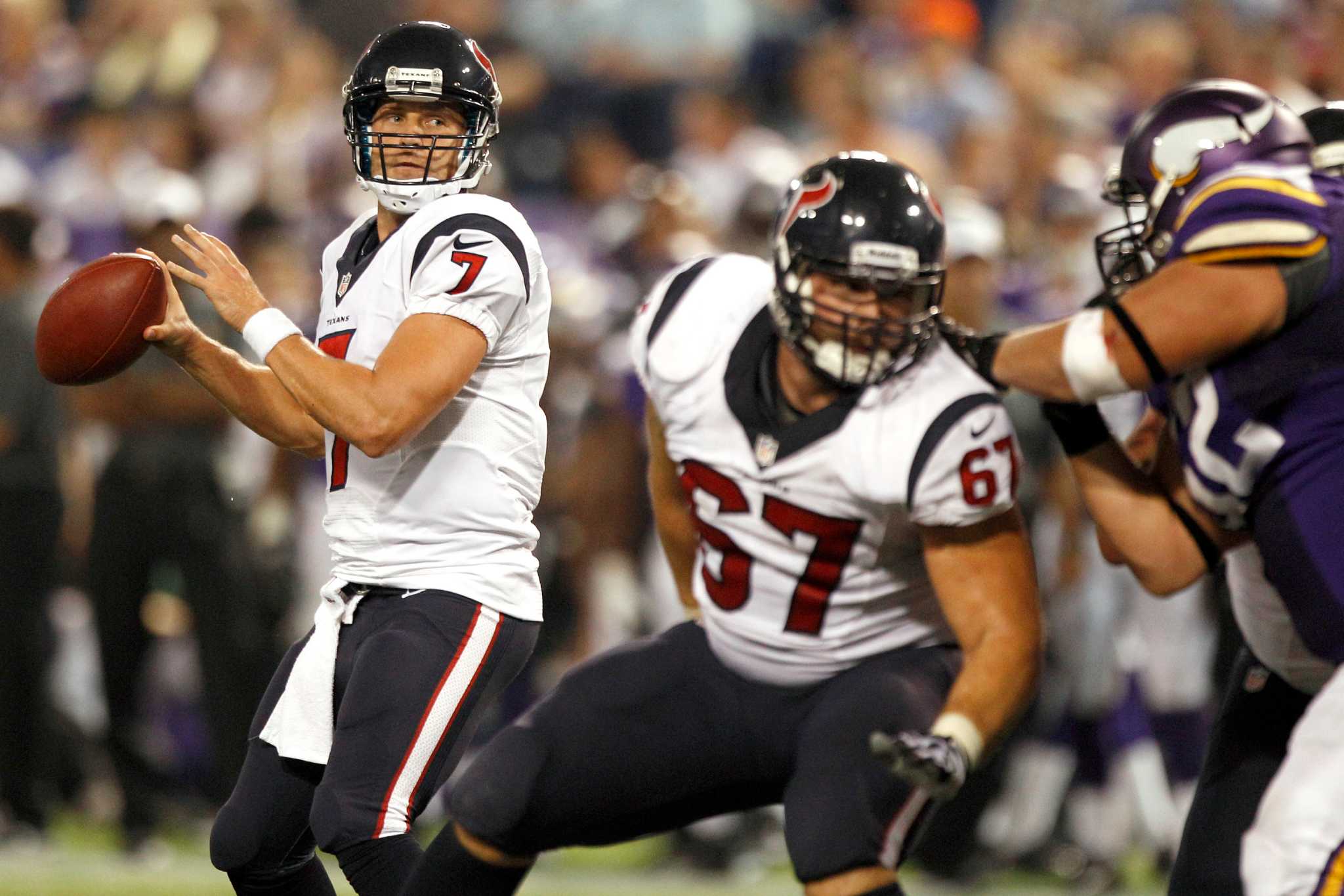 Battle for backup Texans quarterback heats up