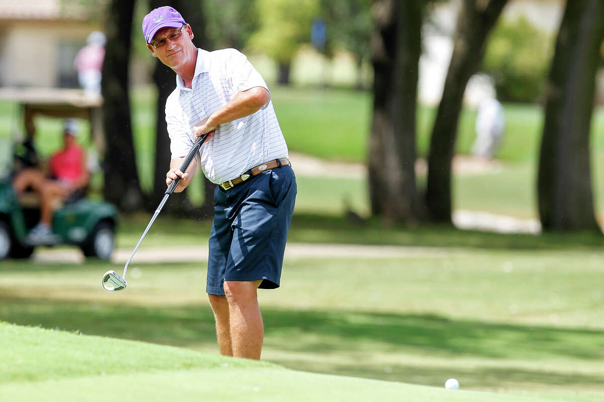 GSA golf title for seniors retained by Baugh