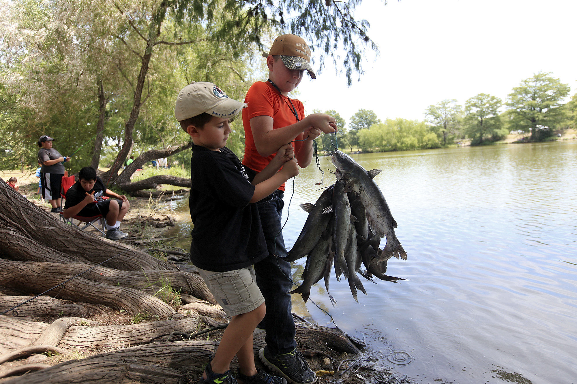 Neighborhood 'fishin' a delight of S.A. South Side