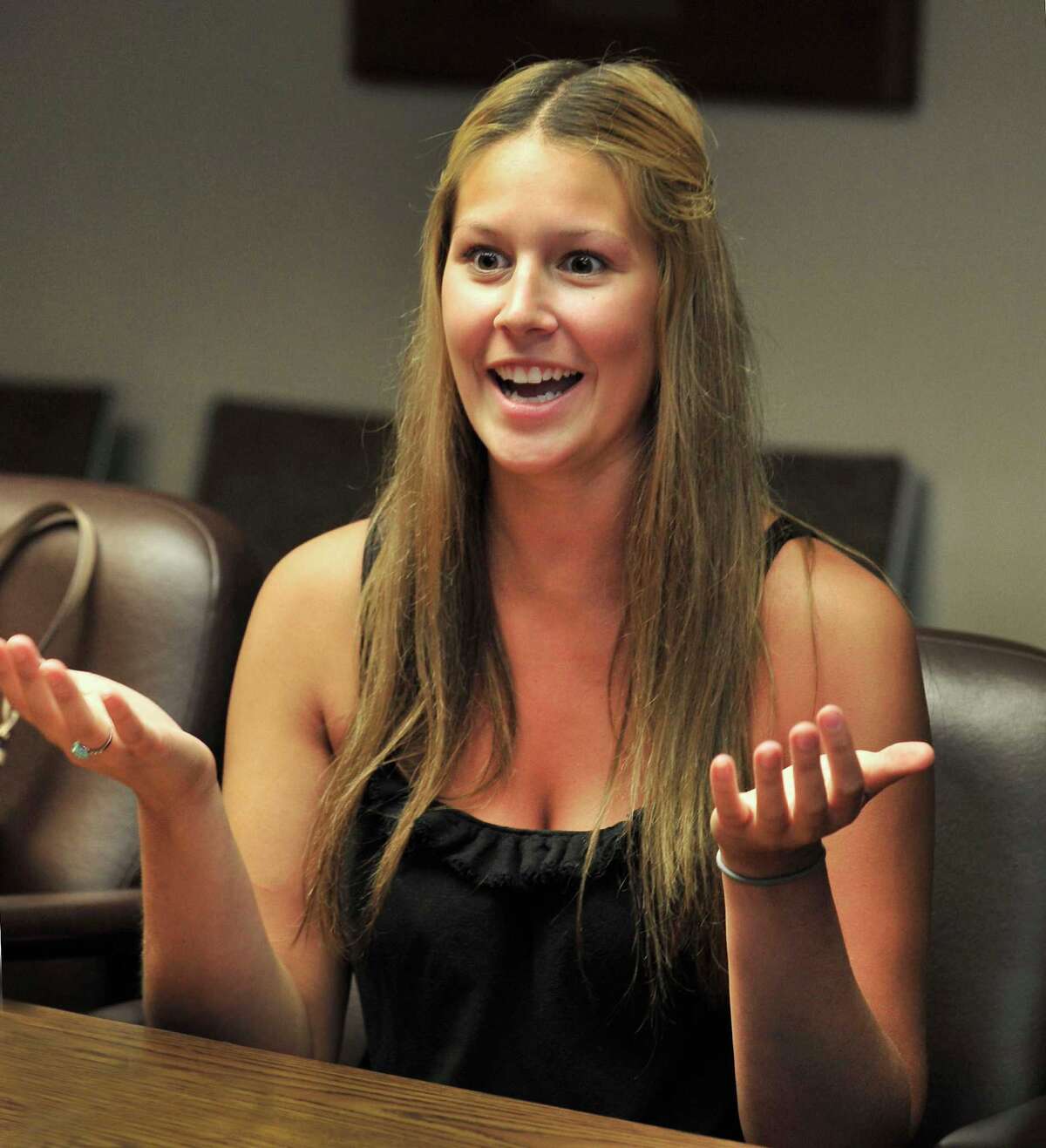 New Fairfield woman aspires to NHL job