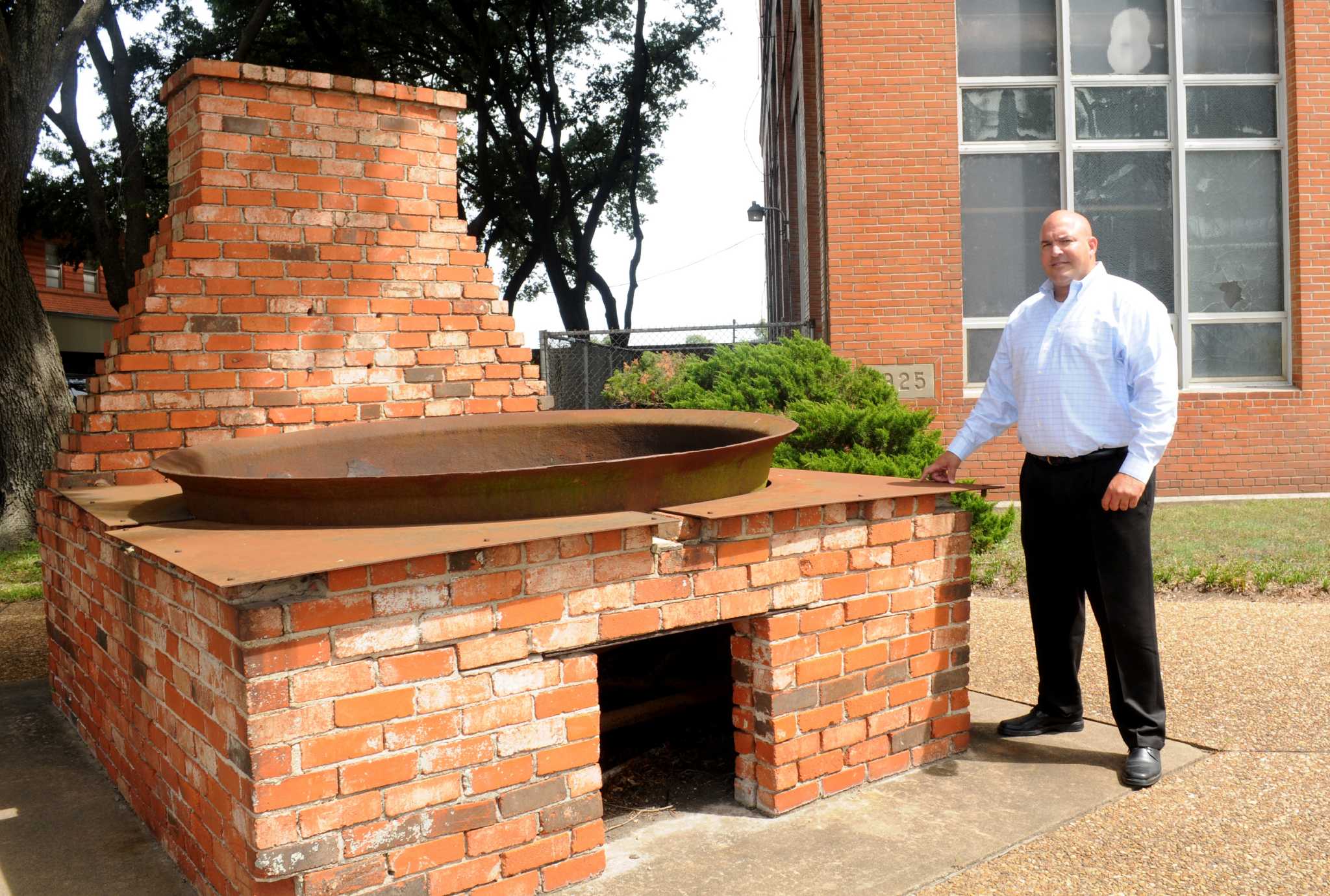 Johnson Development proceeds with Imperial Sugar Land project