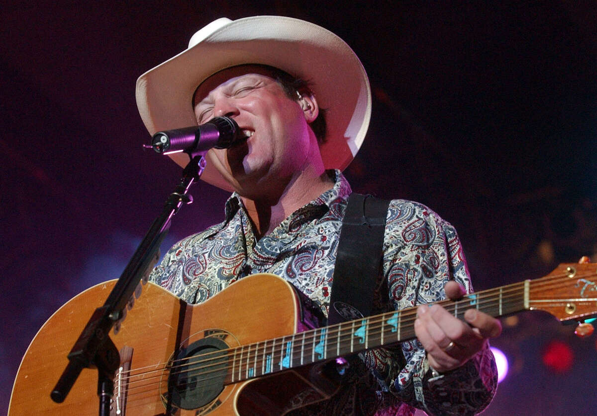 Photos: '90s country stars, then and now