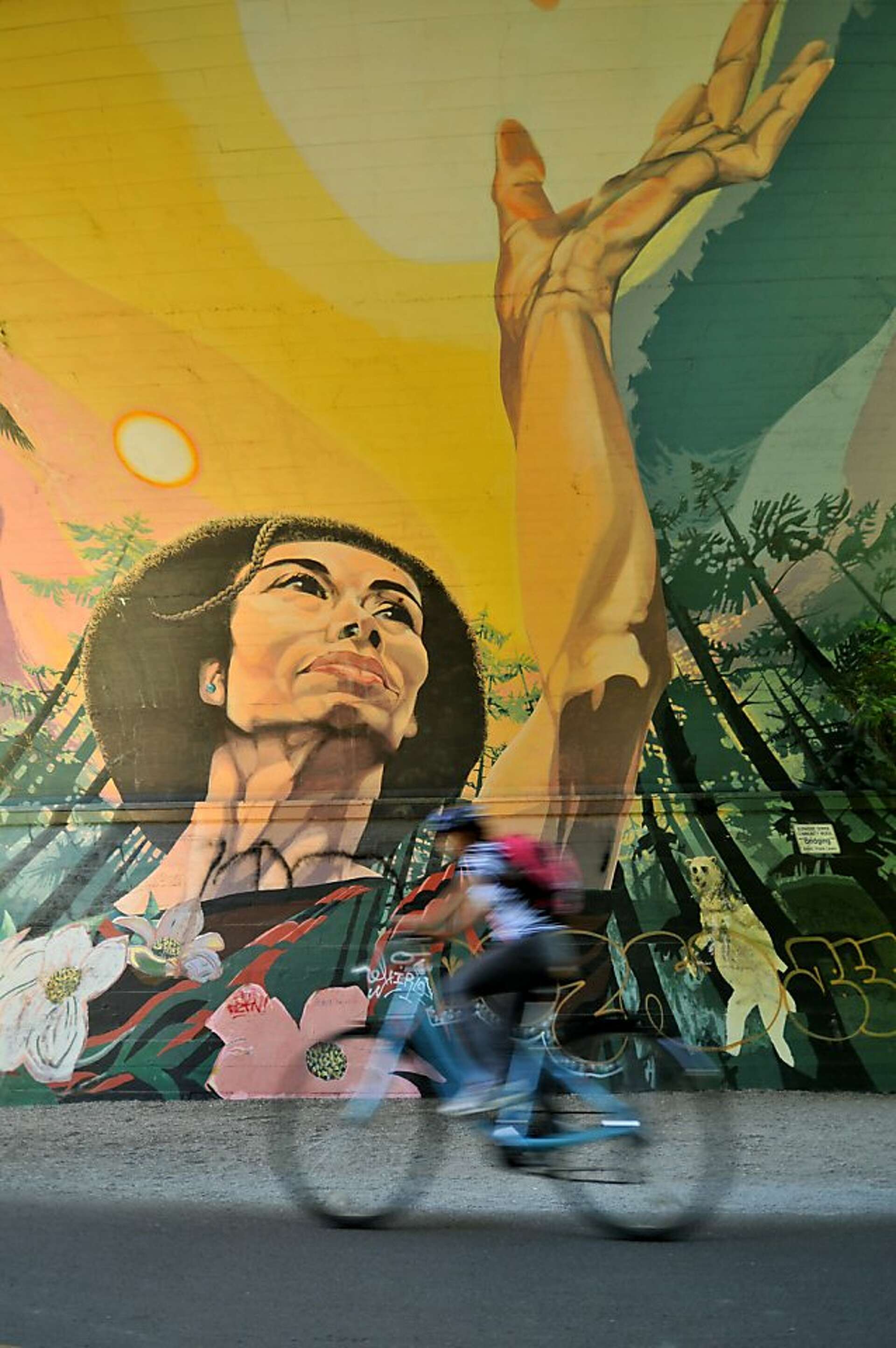 Bike-friendly Victoria keeps visitors rolling