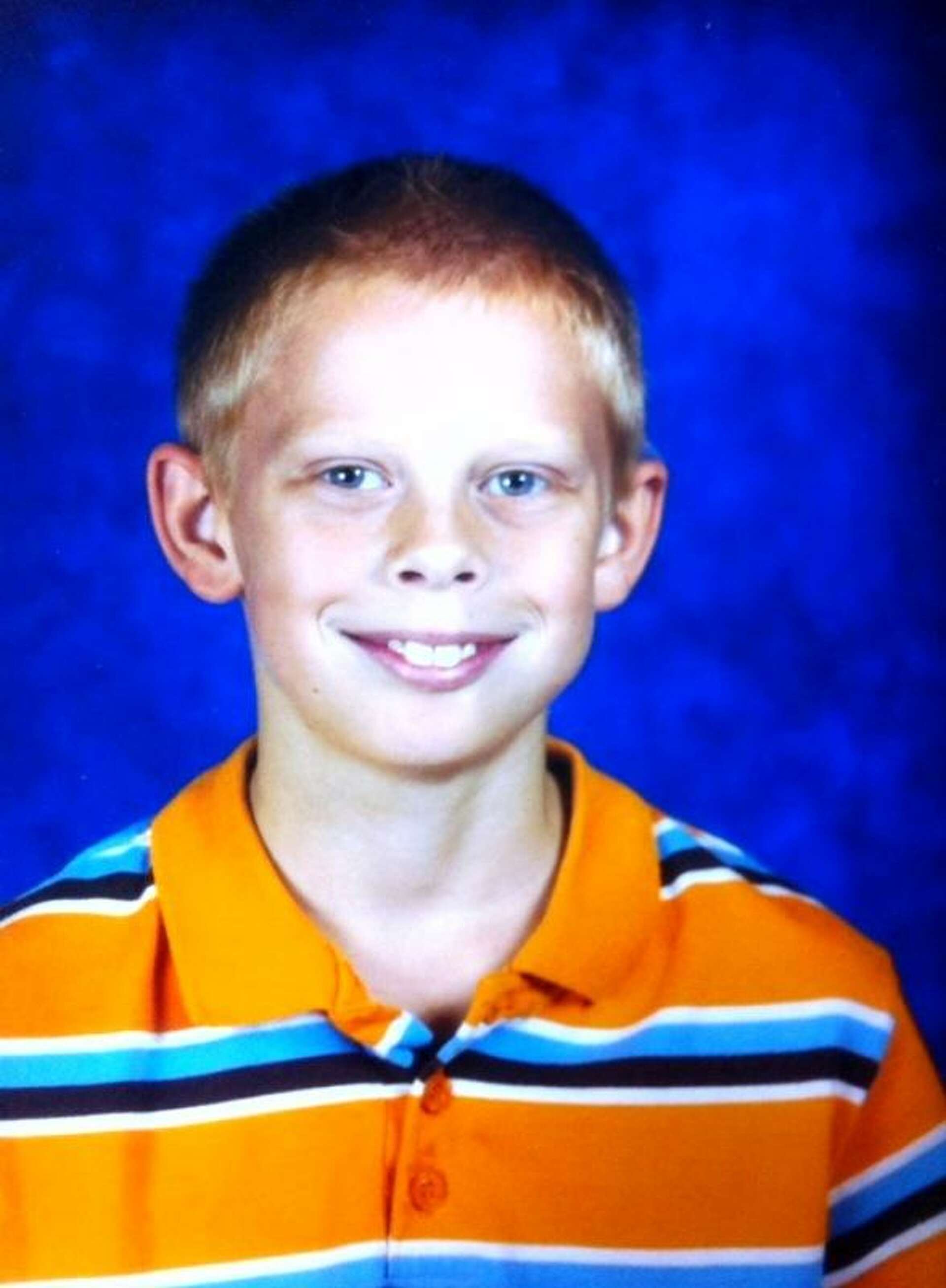 Mother describes effort to save her slain son