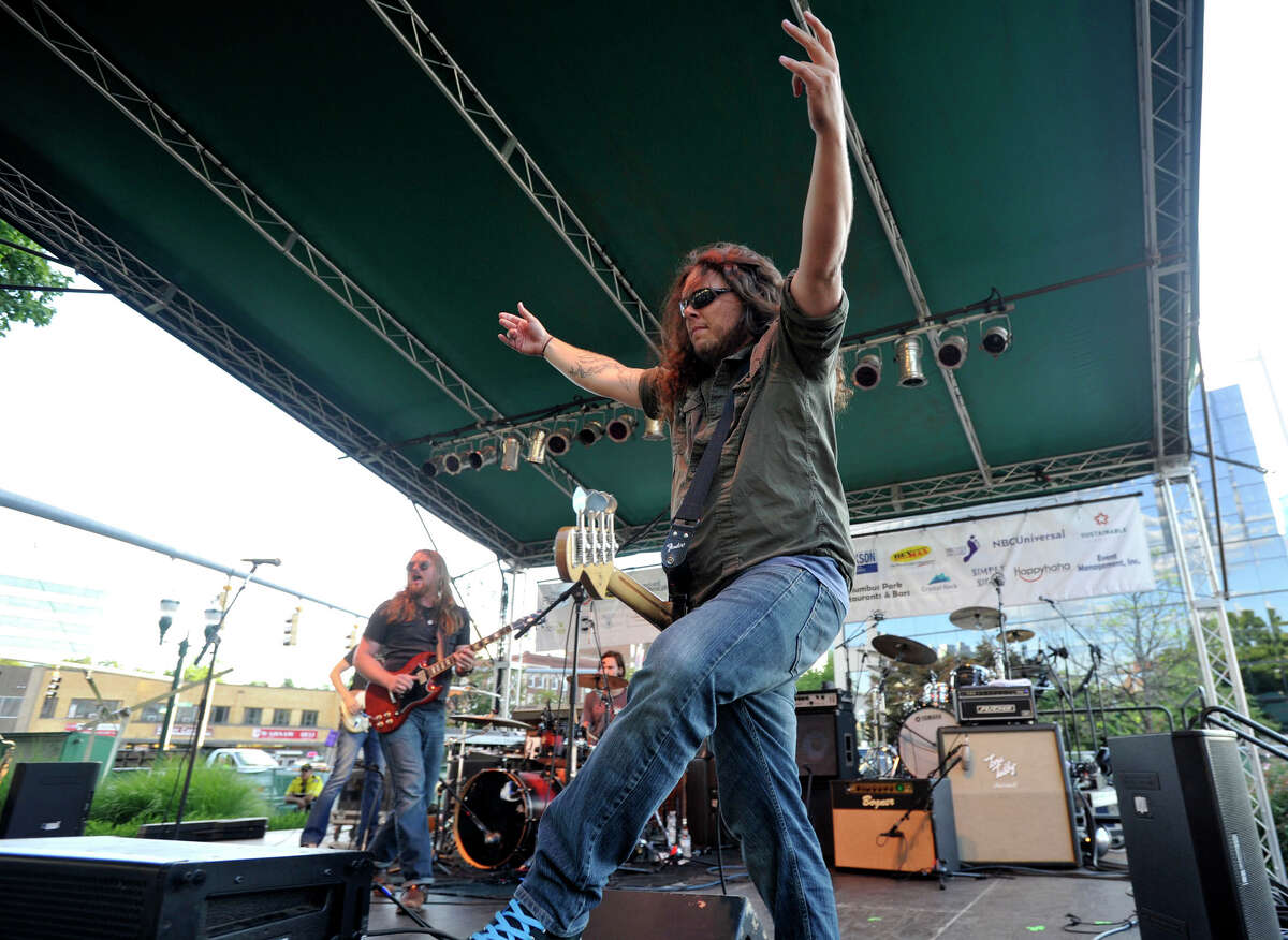 Alive@Five closes season with Michael McDonald