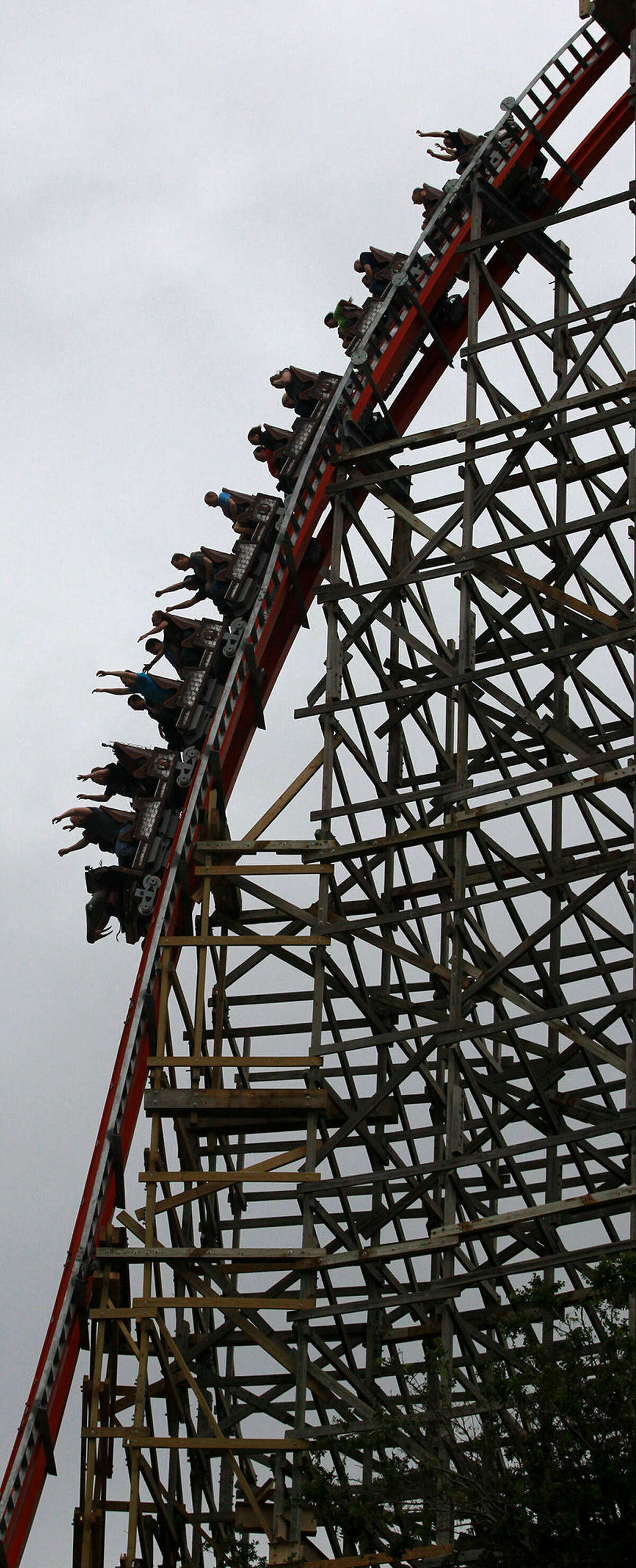 Fiesta Texas reopens Iron Rattler, adds seatbelts