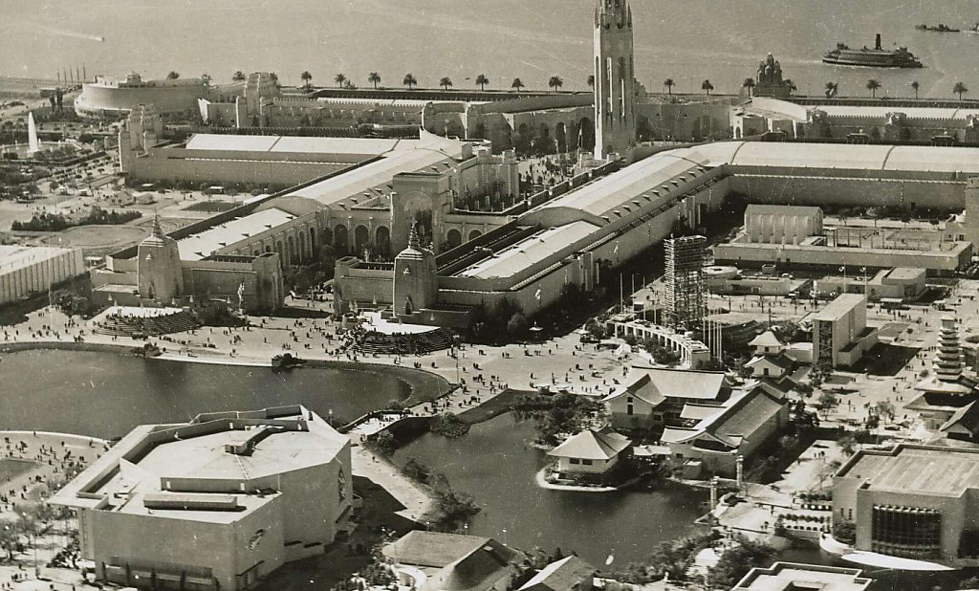 The '39 world's fair: an island of joyous excess