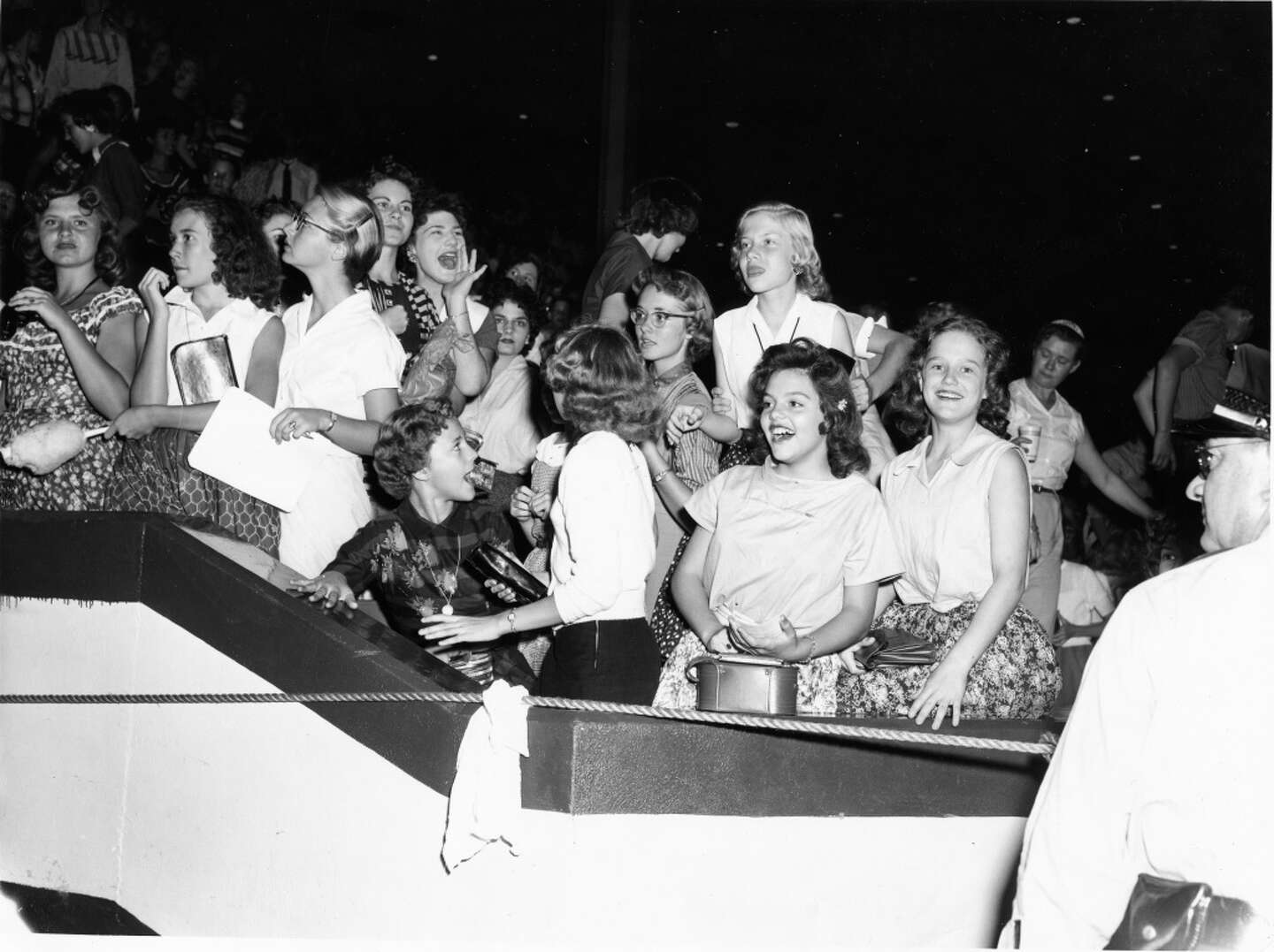 A&M Elvis exhibit celebrates king of rock 'n roll with rare photos ...