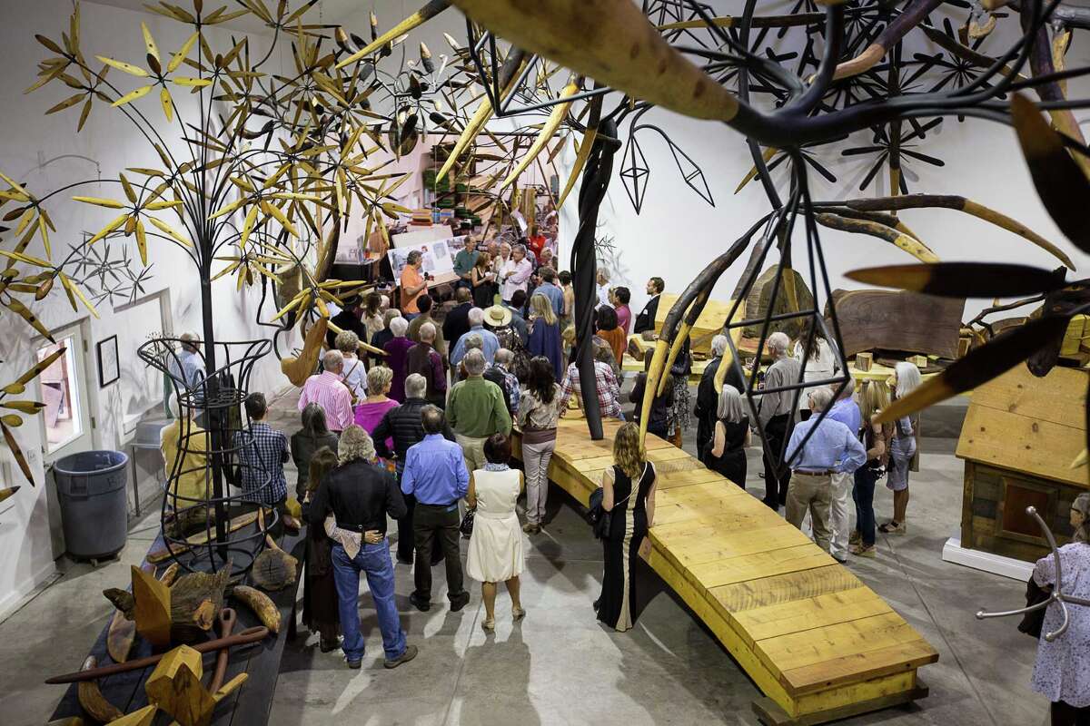 Artsy Houston crowd parties in Colorado