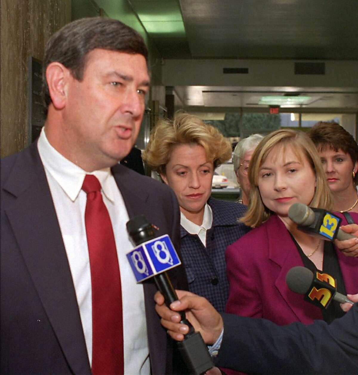 Tailhook victim seeks to overhaul assault inquiries