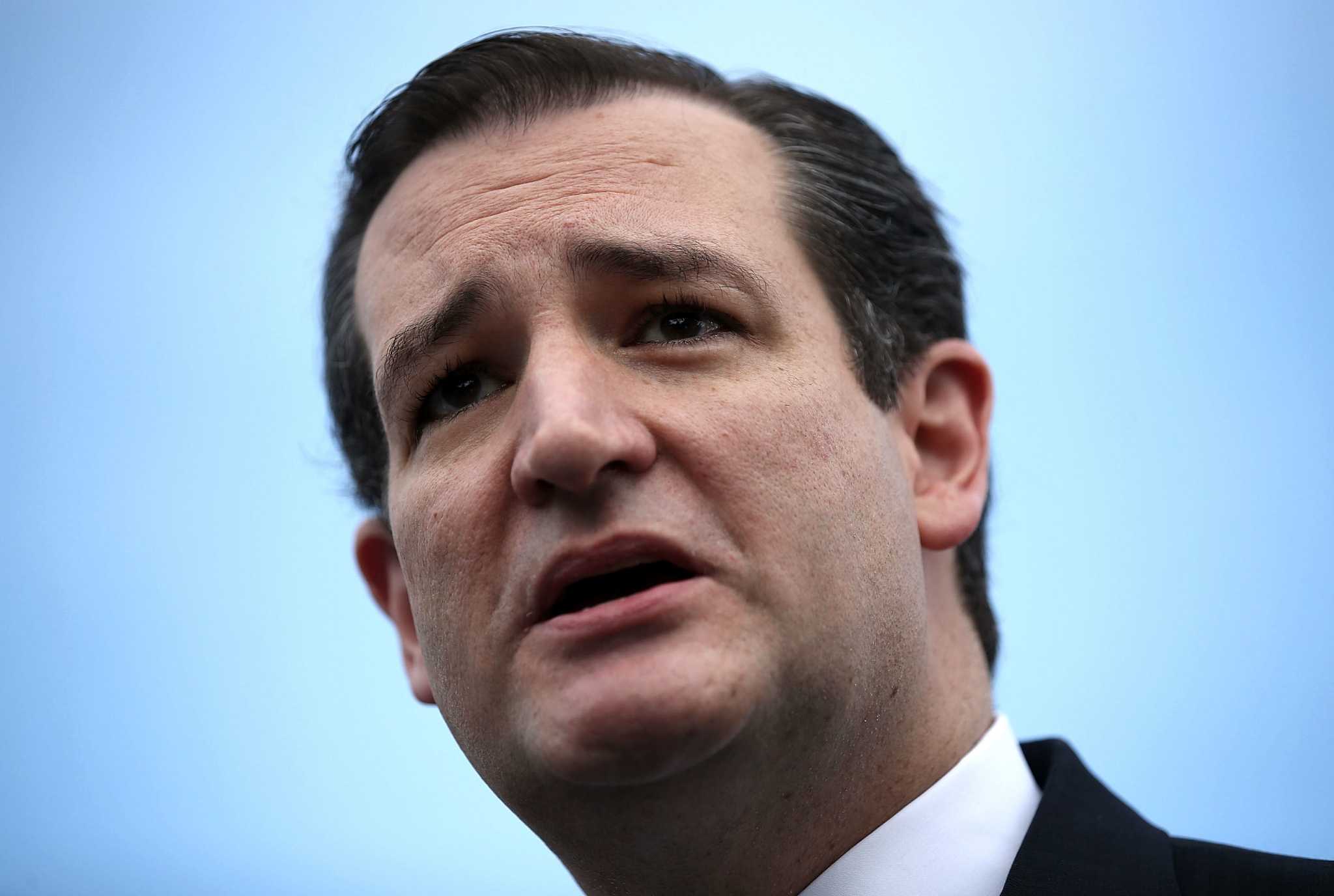 Sen. Ted Cruz of Texas says he will renounce his Canadian citizenship