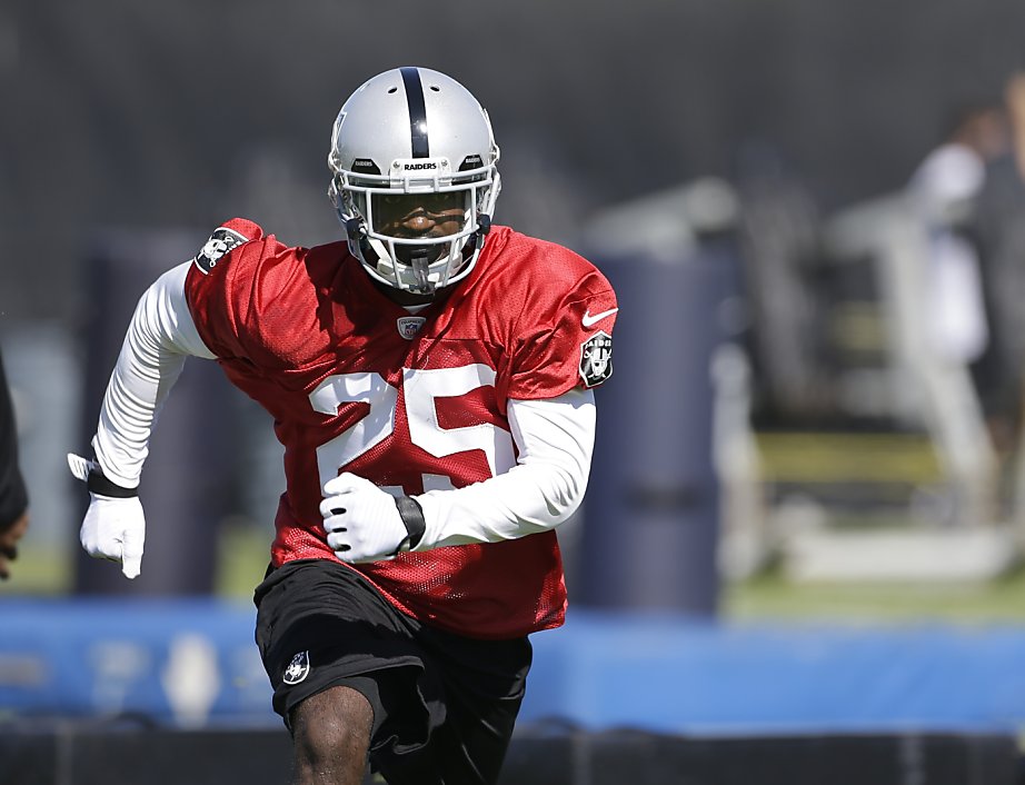 Raiders' Hayden finally back in pads