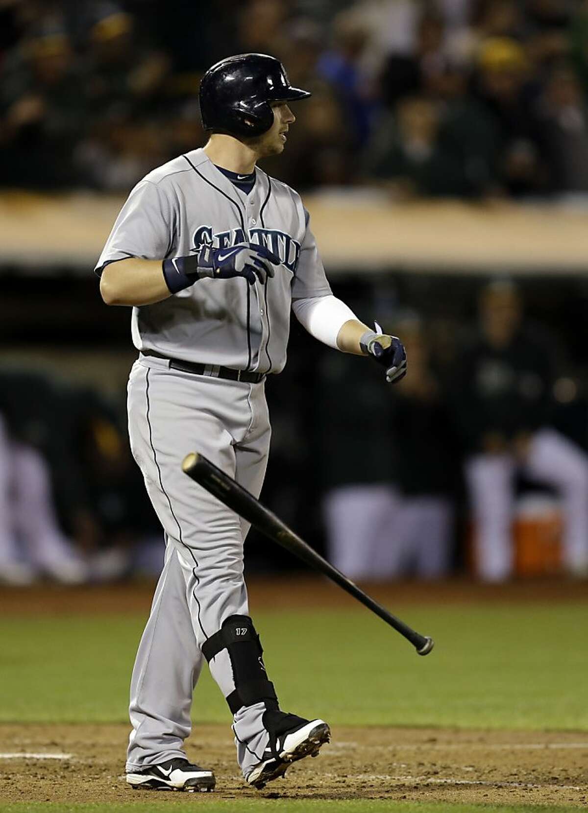 Moss' homer seals 7th straight win for Parker