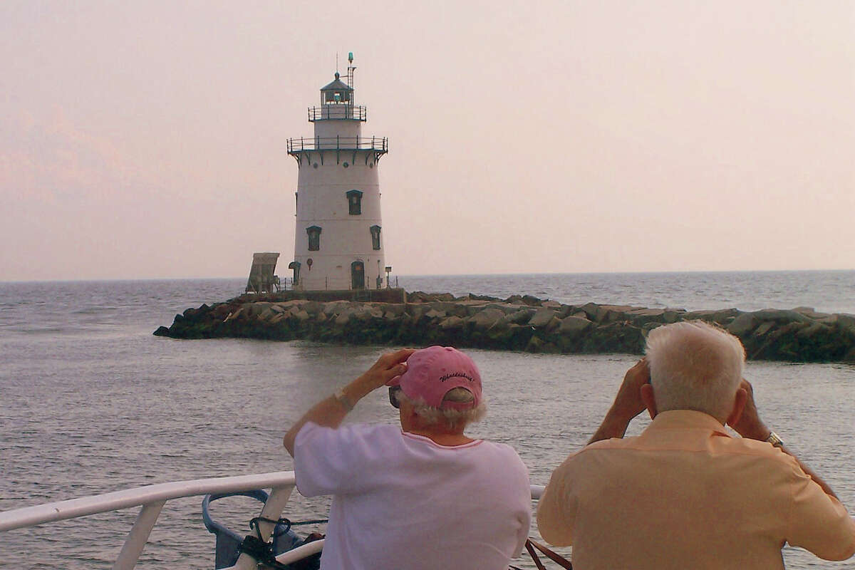 Iconic state lighthouse sold for $340,000