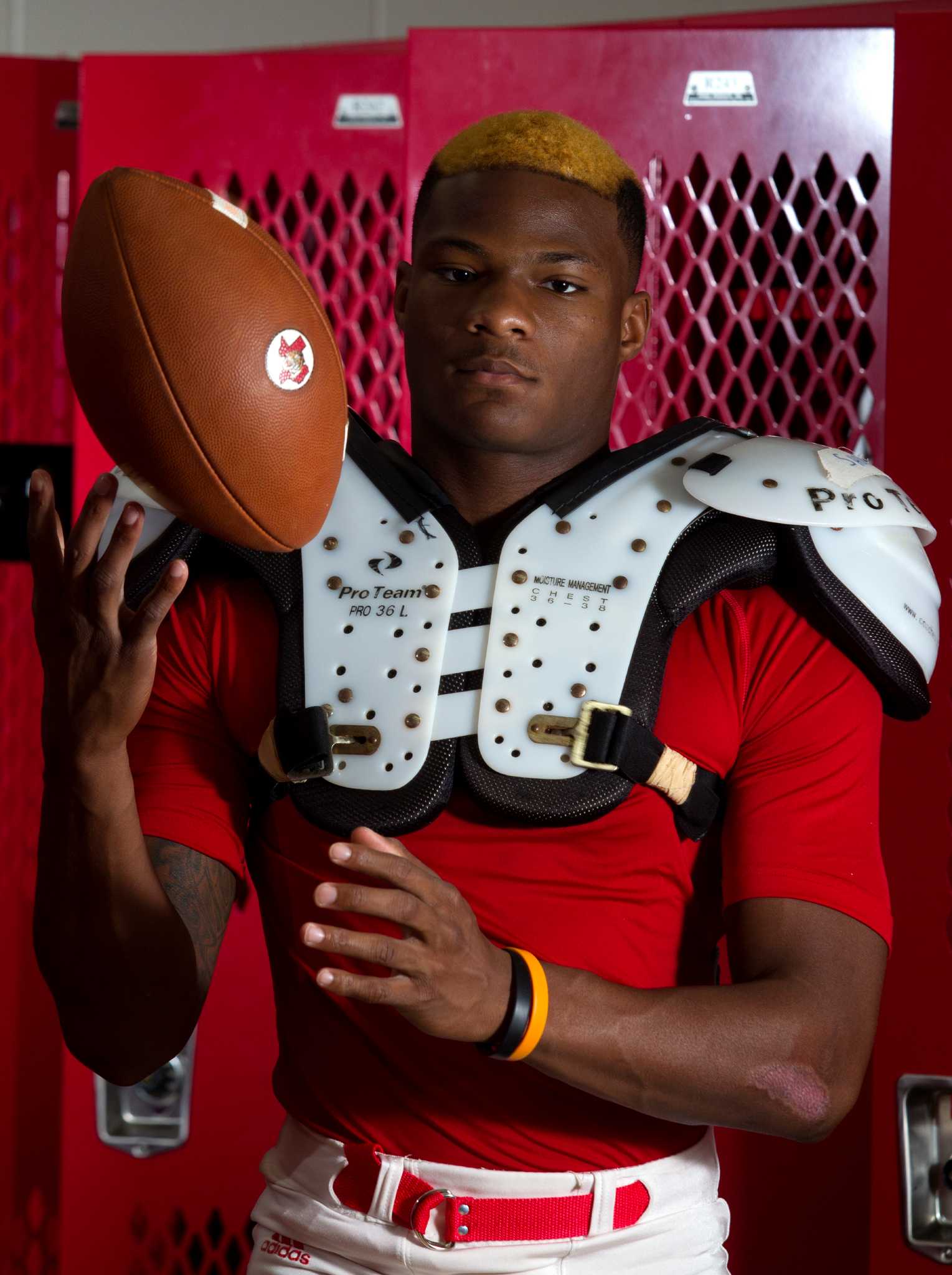 Travis hopes lifted by new quarterback Harvey