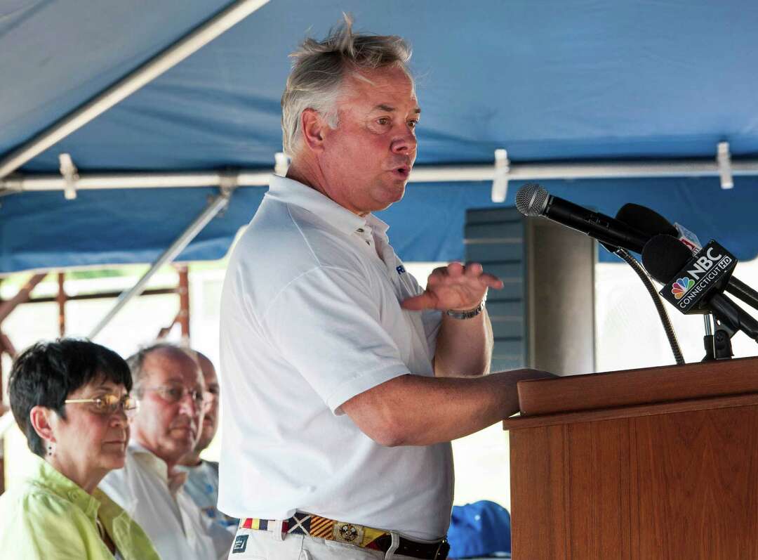 UNH athletes to record head-impact data