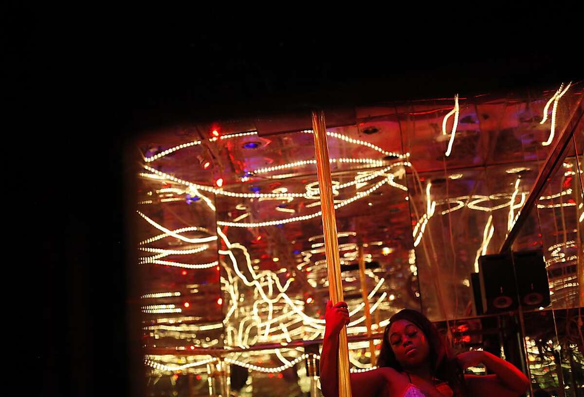 Rent bump forces Lusty Lady to grind to halt