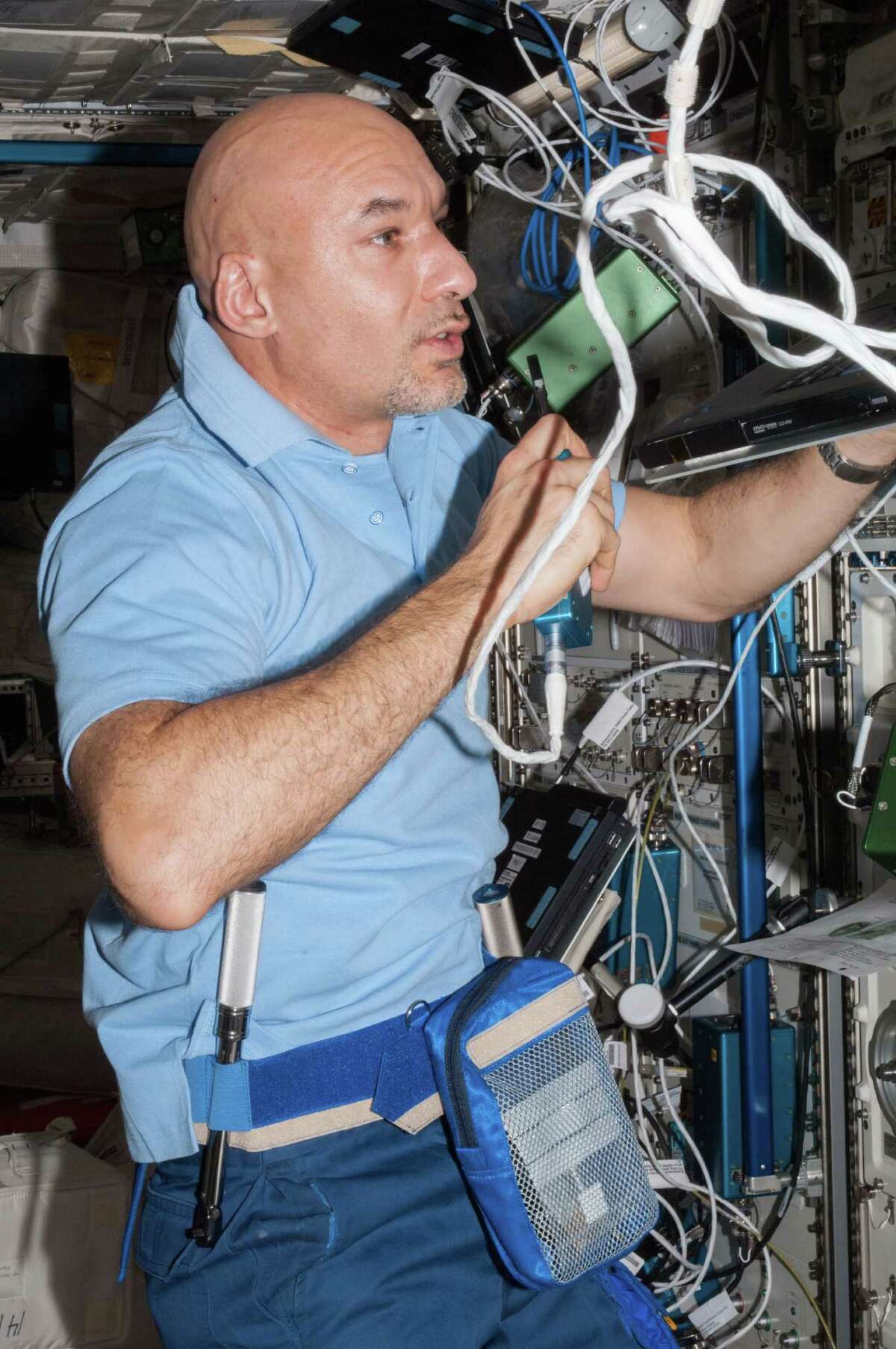 Astronaut recounts near-drowning on spacewalk