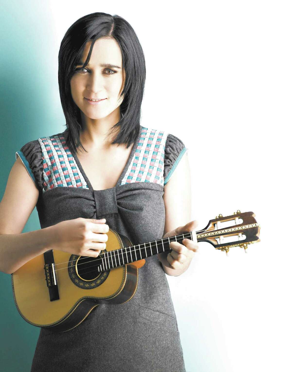 Julieta Venegas rocks S.A. — she's in Austin May 10
