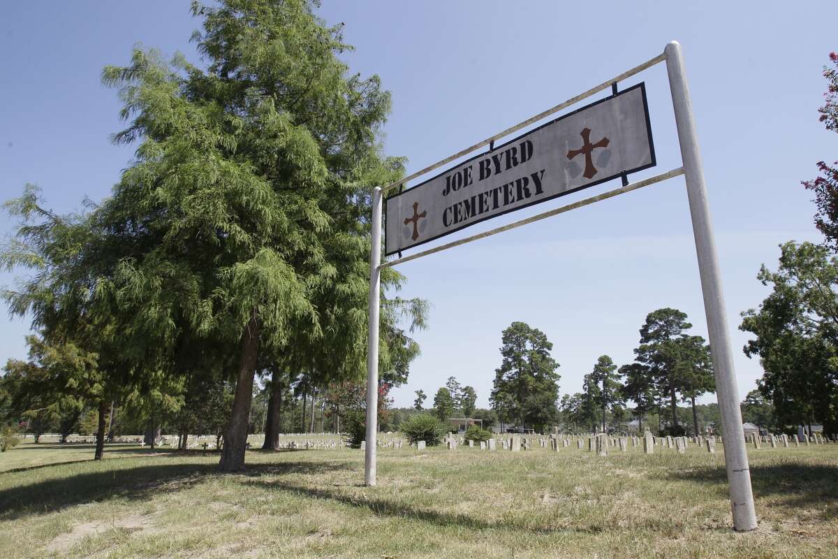 Odd graves at Texas prison cemetery create mystery for historian