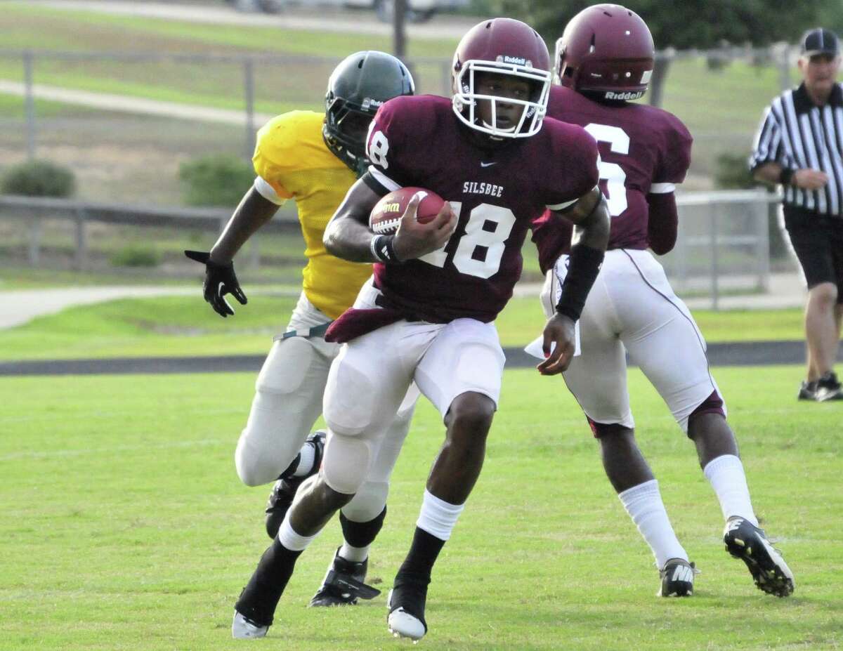 GALLERY: Silsbee football scrimmage