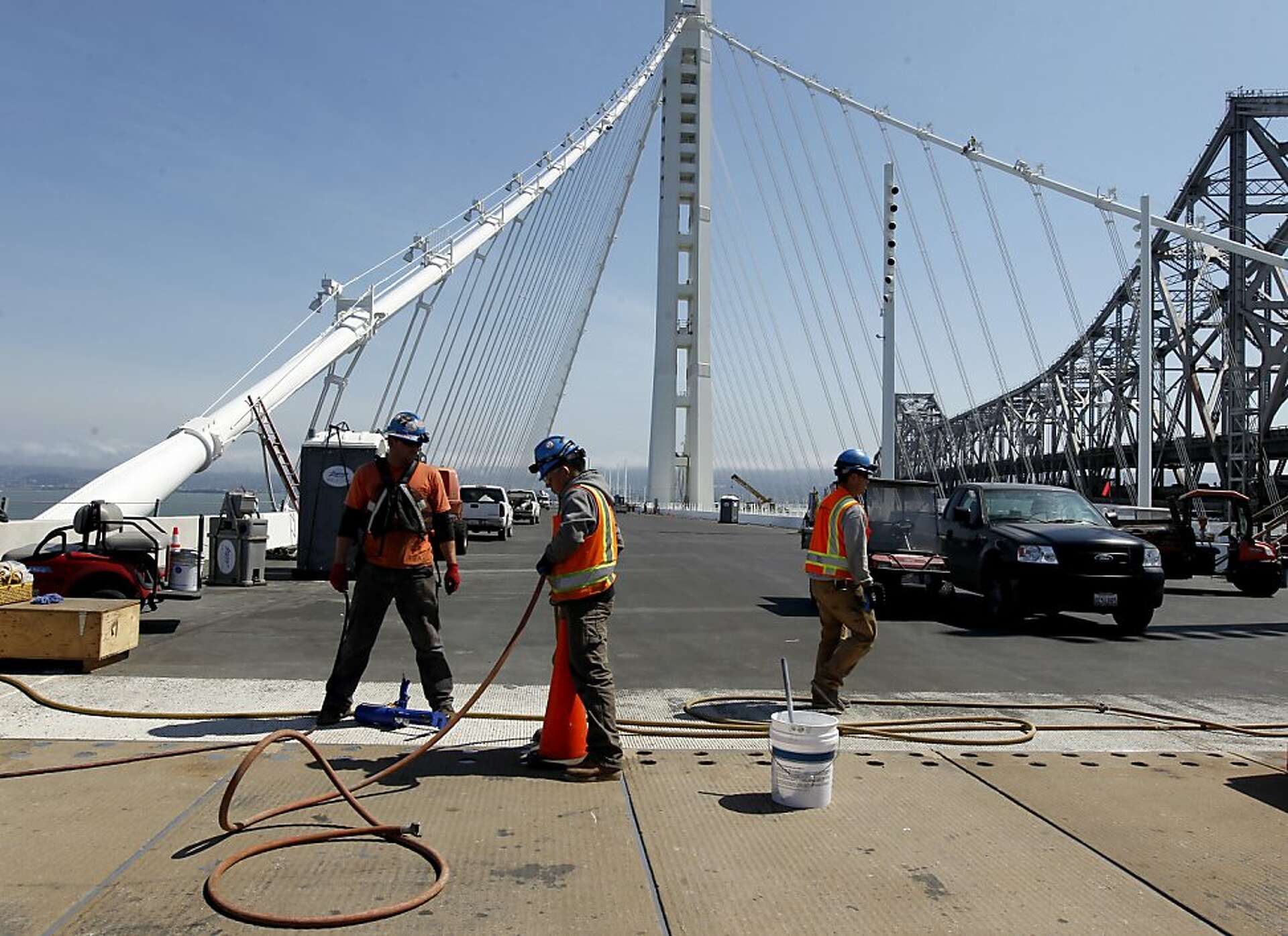 Bay Bridge fasteners withstand tests, Caltrans says