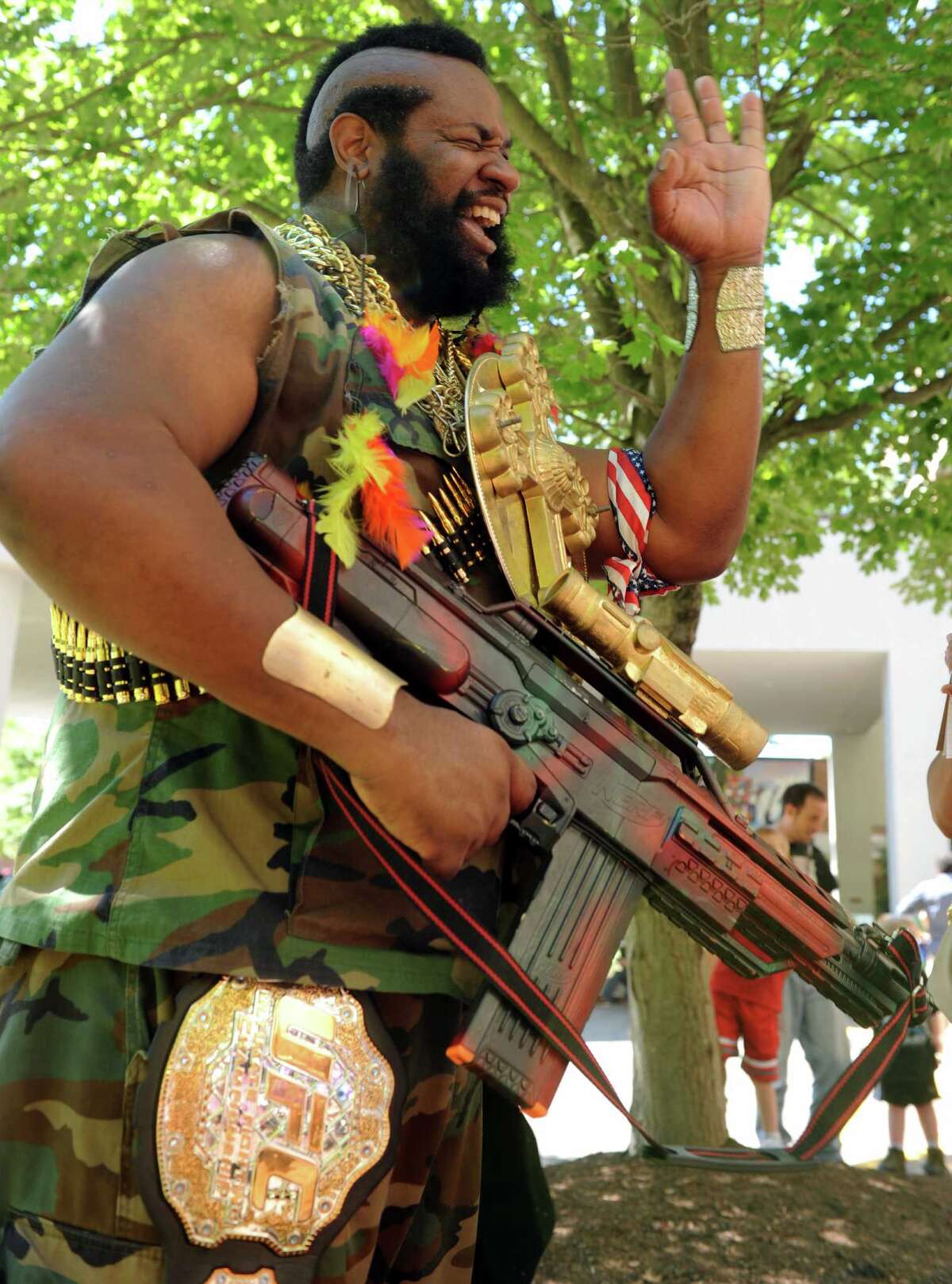 Fourth annual ComicCONN gets hero's welcome