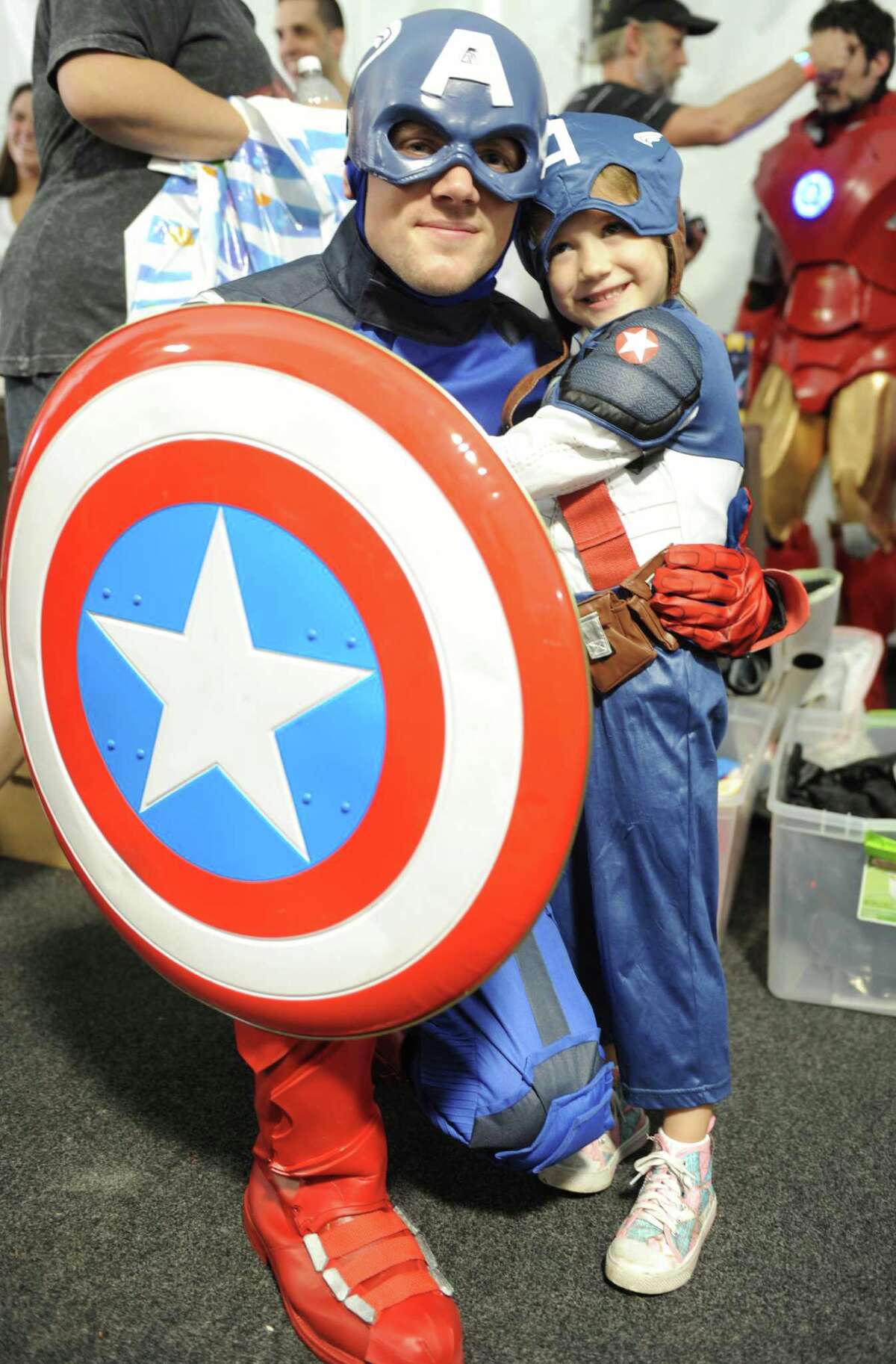 Fourth annual ComicCONN gets hero's welcome